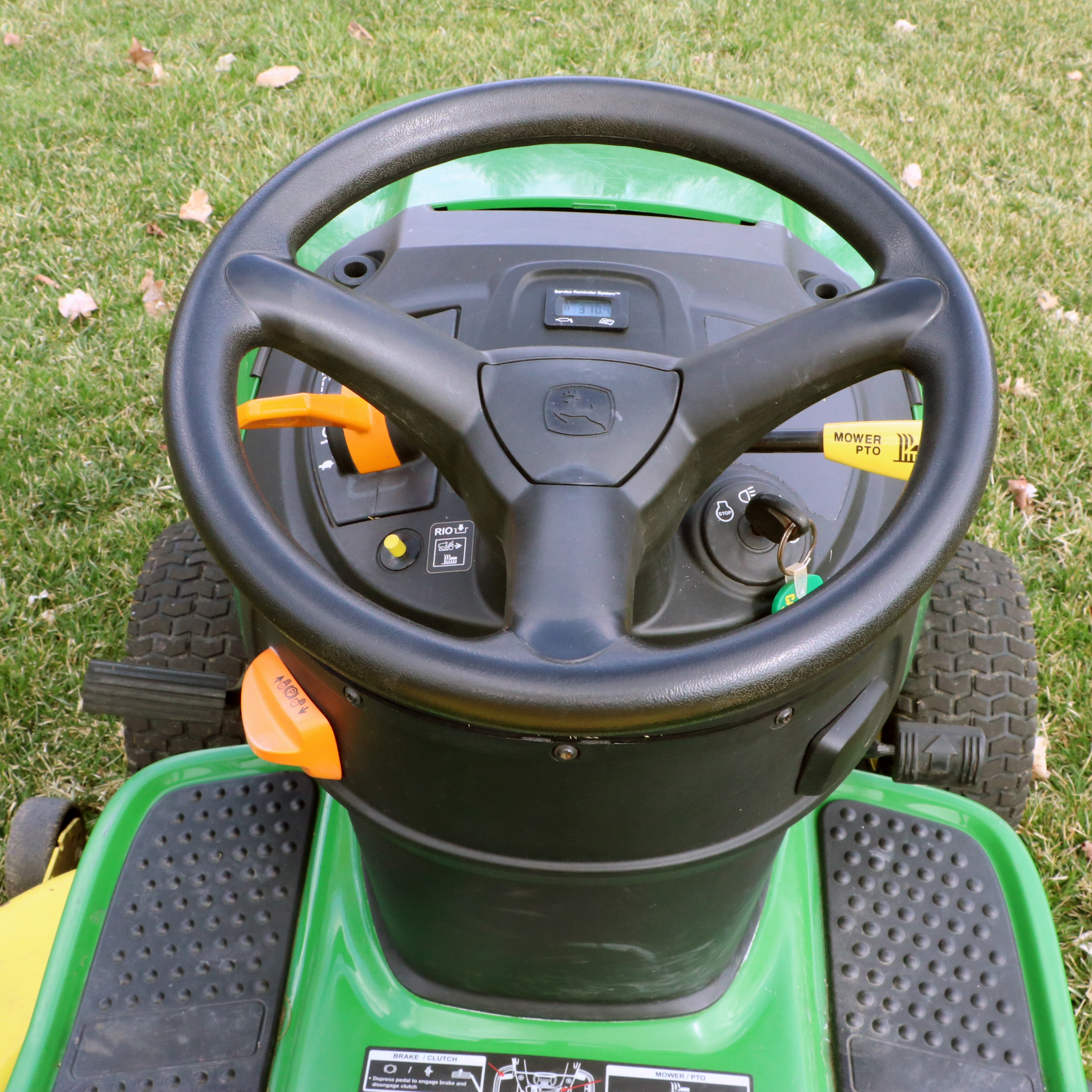 John Deere D105 Riding Lawn Tractor | EBTH