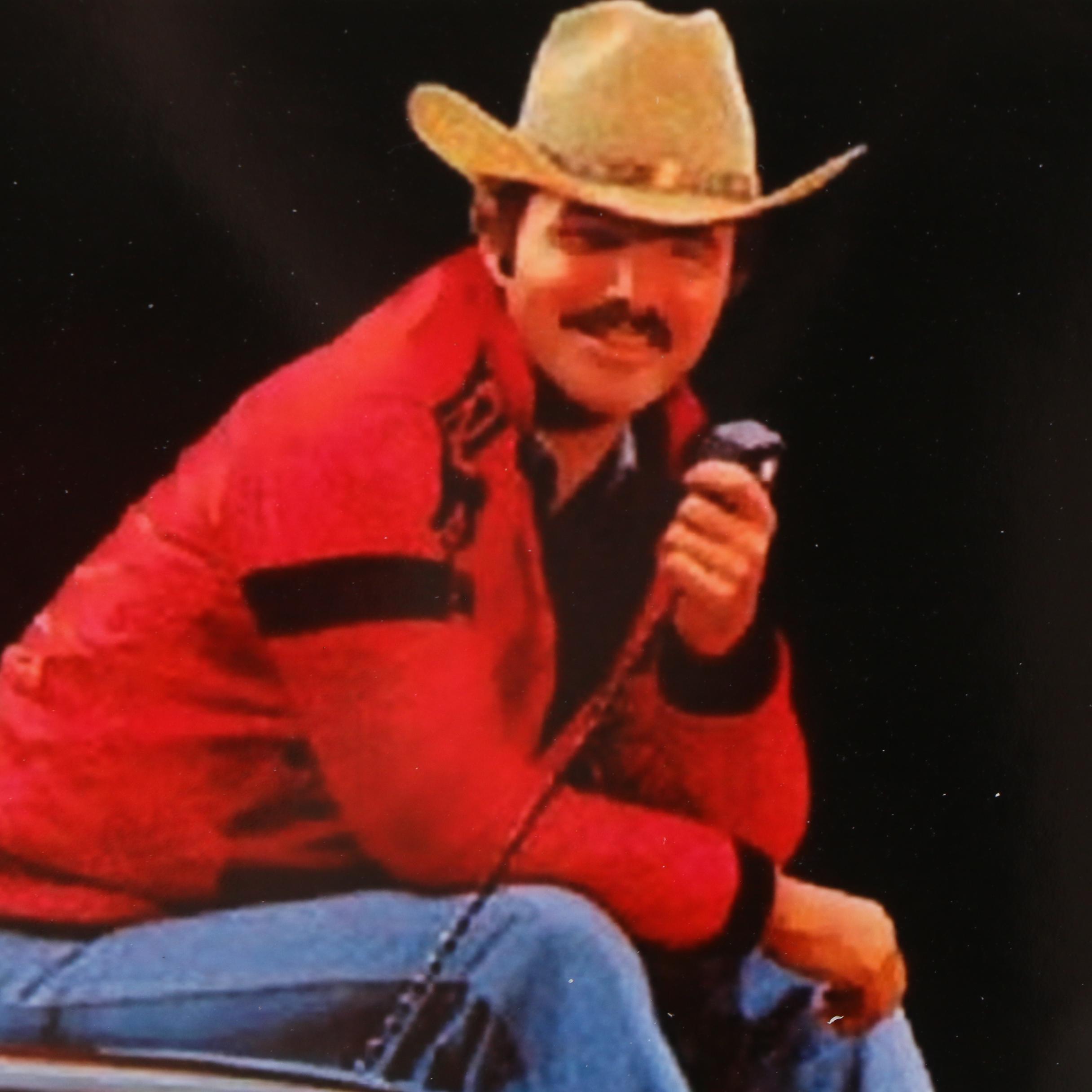 Burt Reynolds "Bo Darville" Signed "Smokey & The Bandit" Movie Photo ...