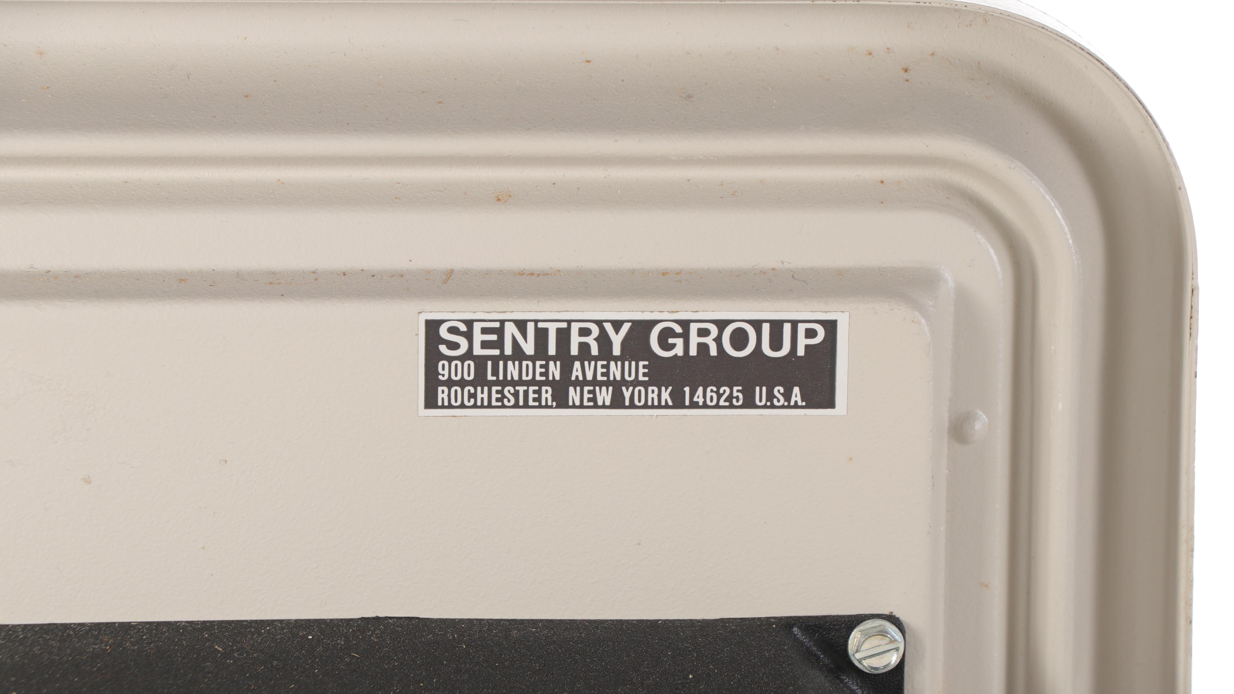 Sentry Model 1250 Safe | EBTH