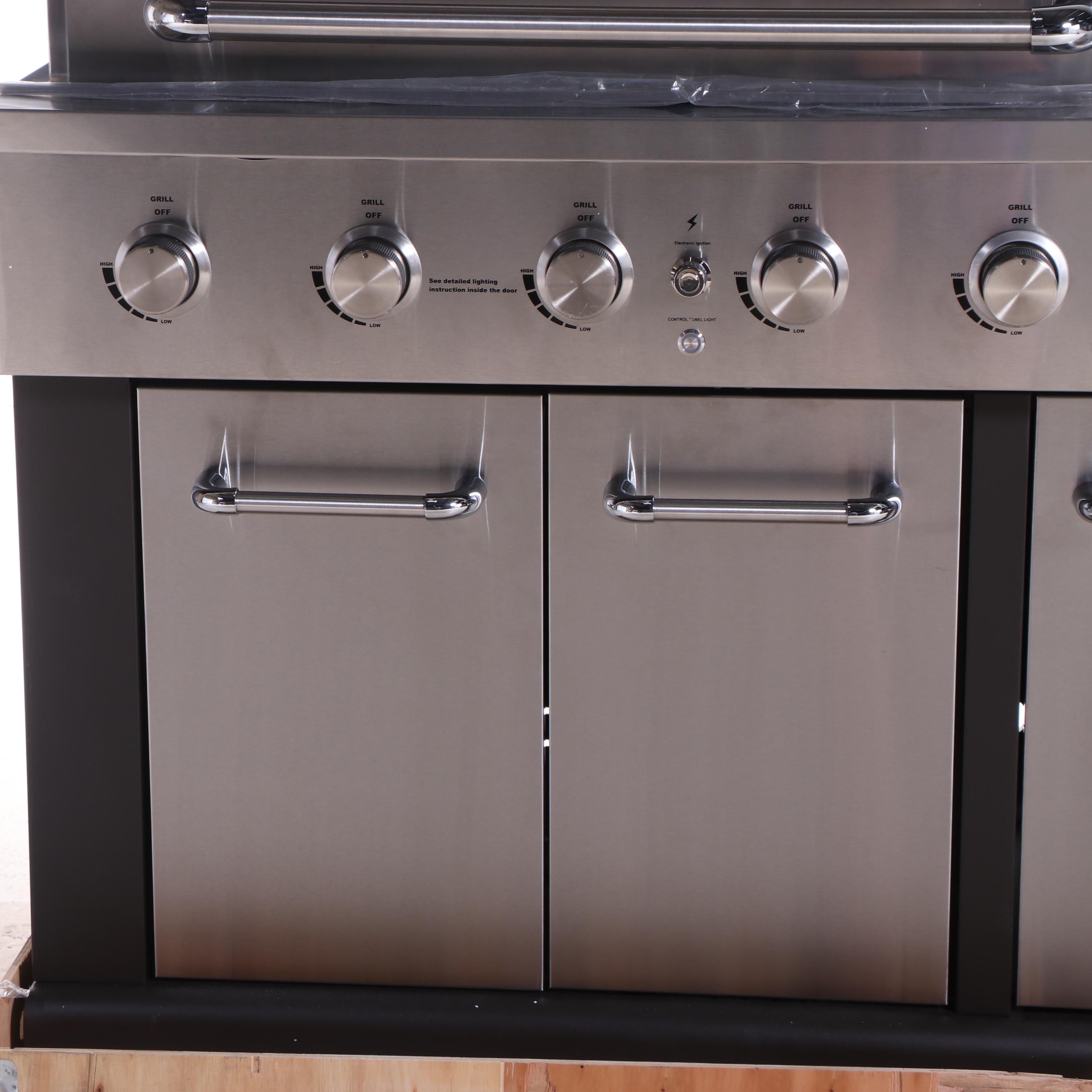 Member's Mark Modular Five-Burner Grill and Corner Cabinet | EBTH