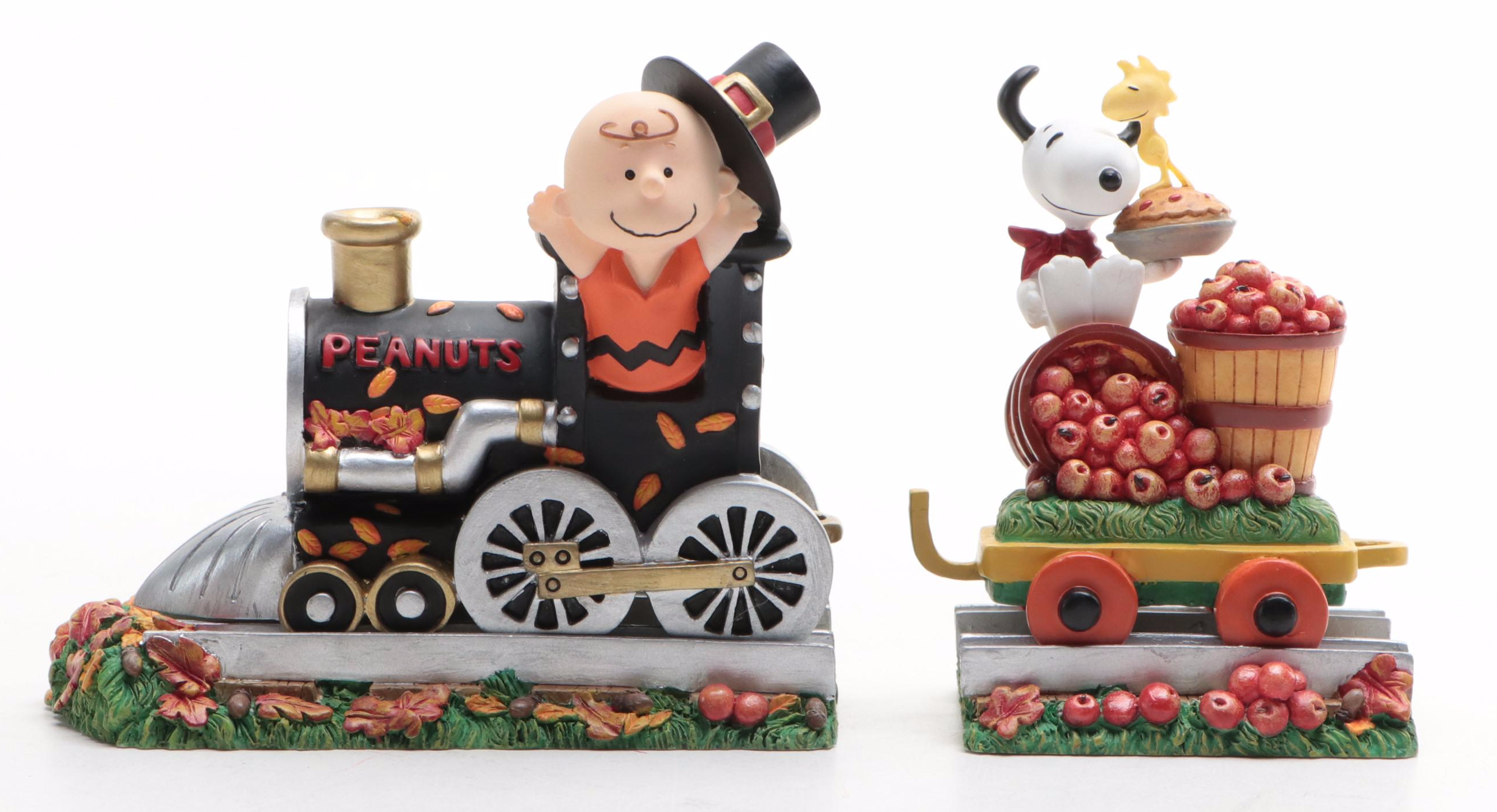 Danbury Mint "Peanuts Thanksgiving Special" Train | EBTH