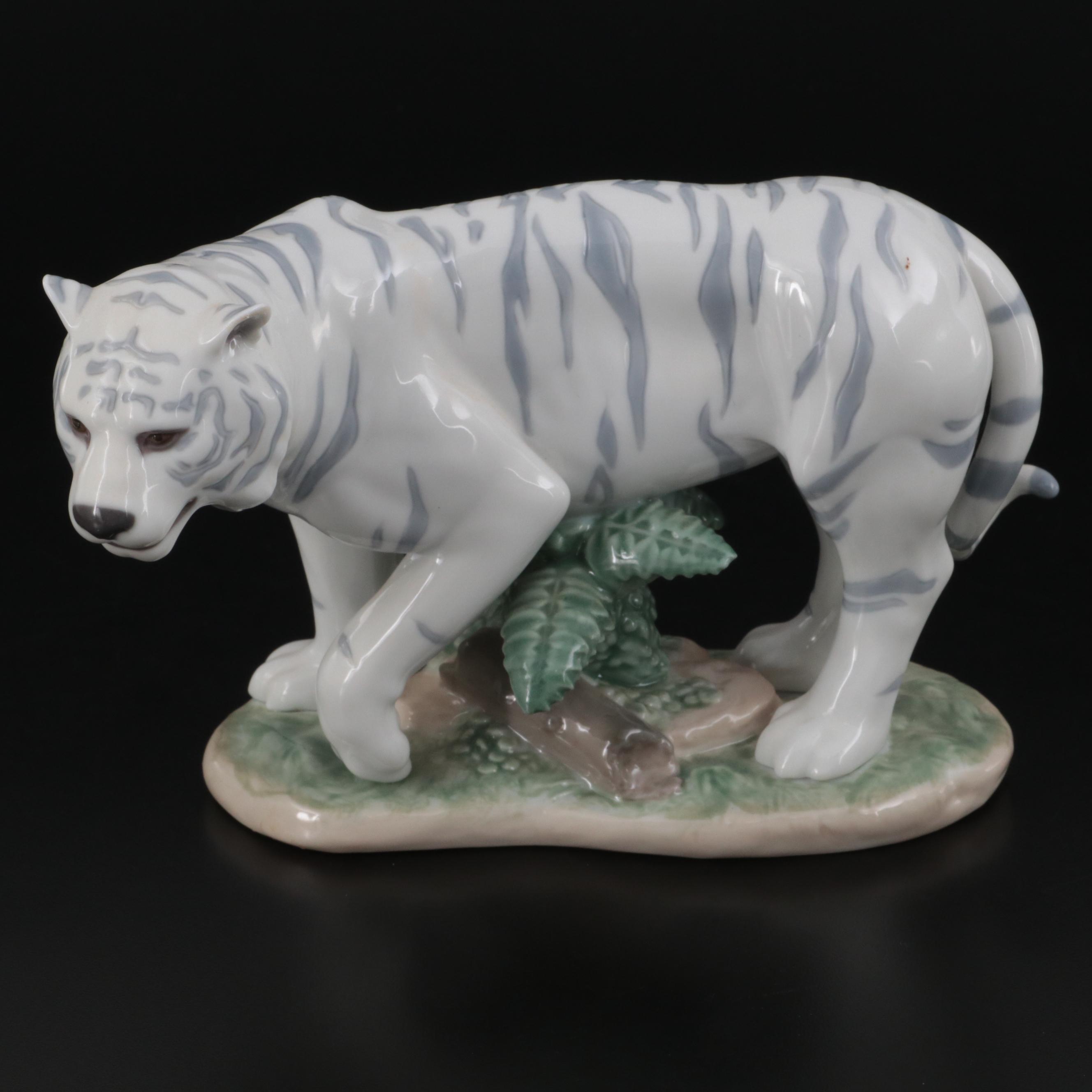 Lladró Chinese Zodiac Collection "The Tiger" Porcelain Figurine | EBTH