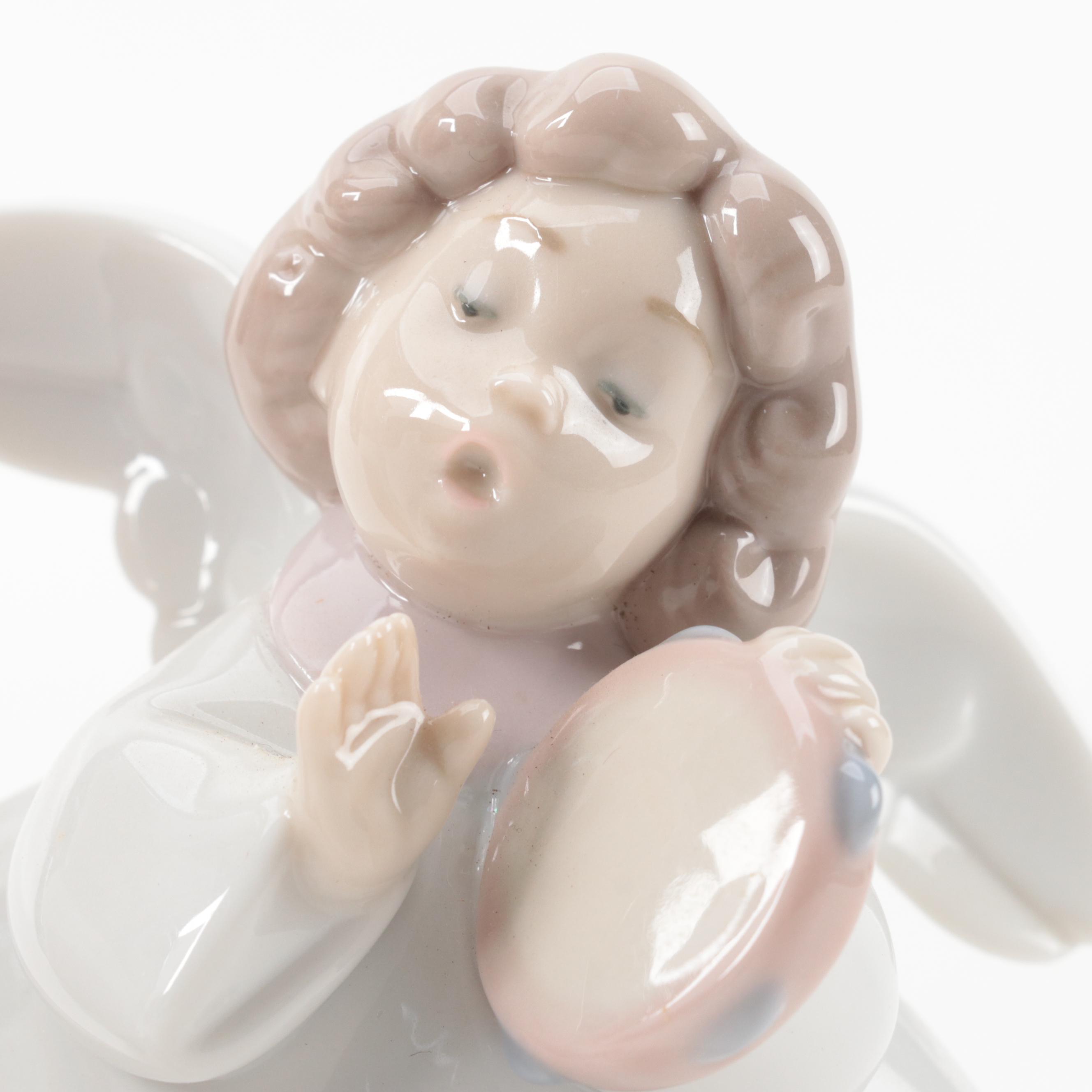Lladró Porcelain Figurines Including "Santa's List" and "Little Jesus ...
