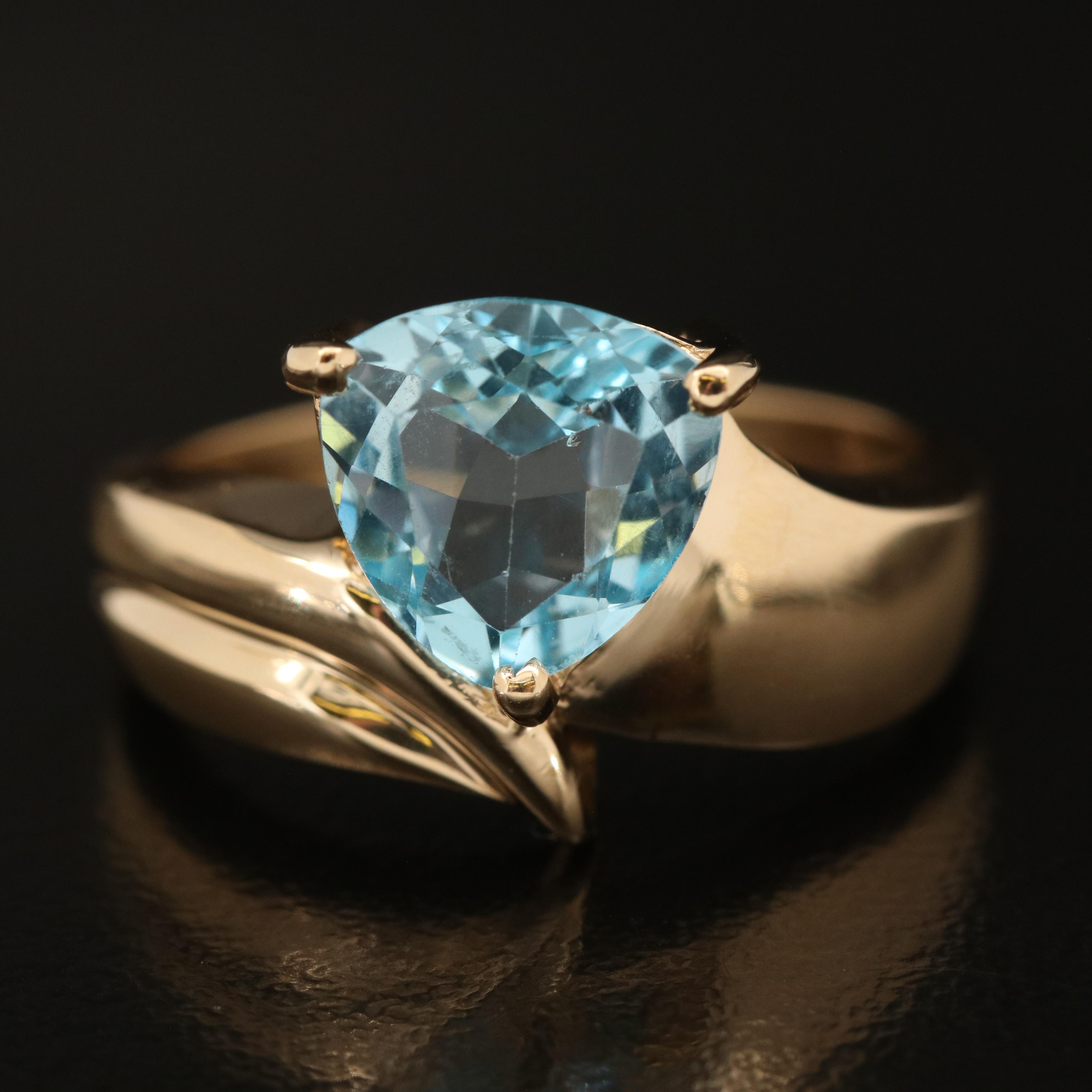 10K Sky Blue Topaz Bypass Ring | EBTH