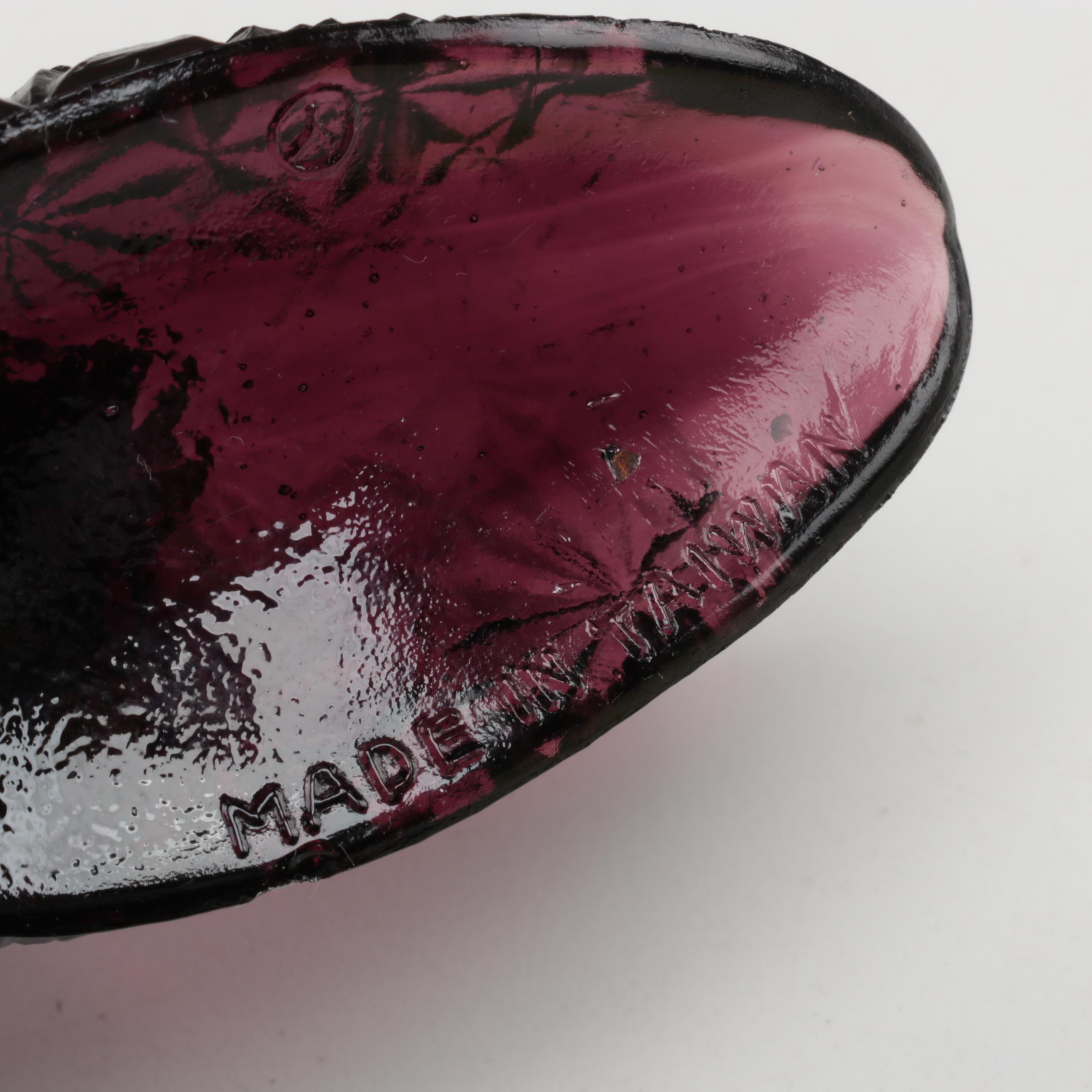 Porcelaine de Pairs and Other Pressed Glass and Ceramic Shoes, 20th ...