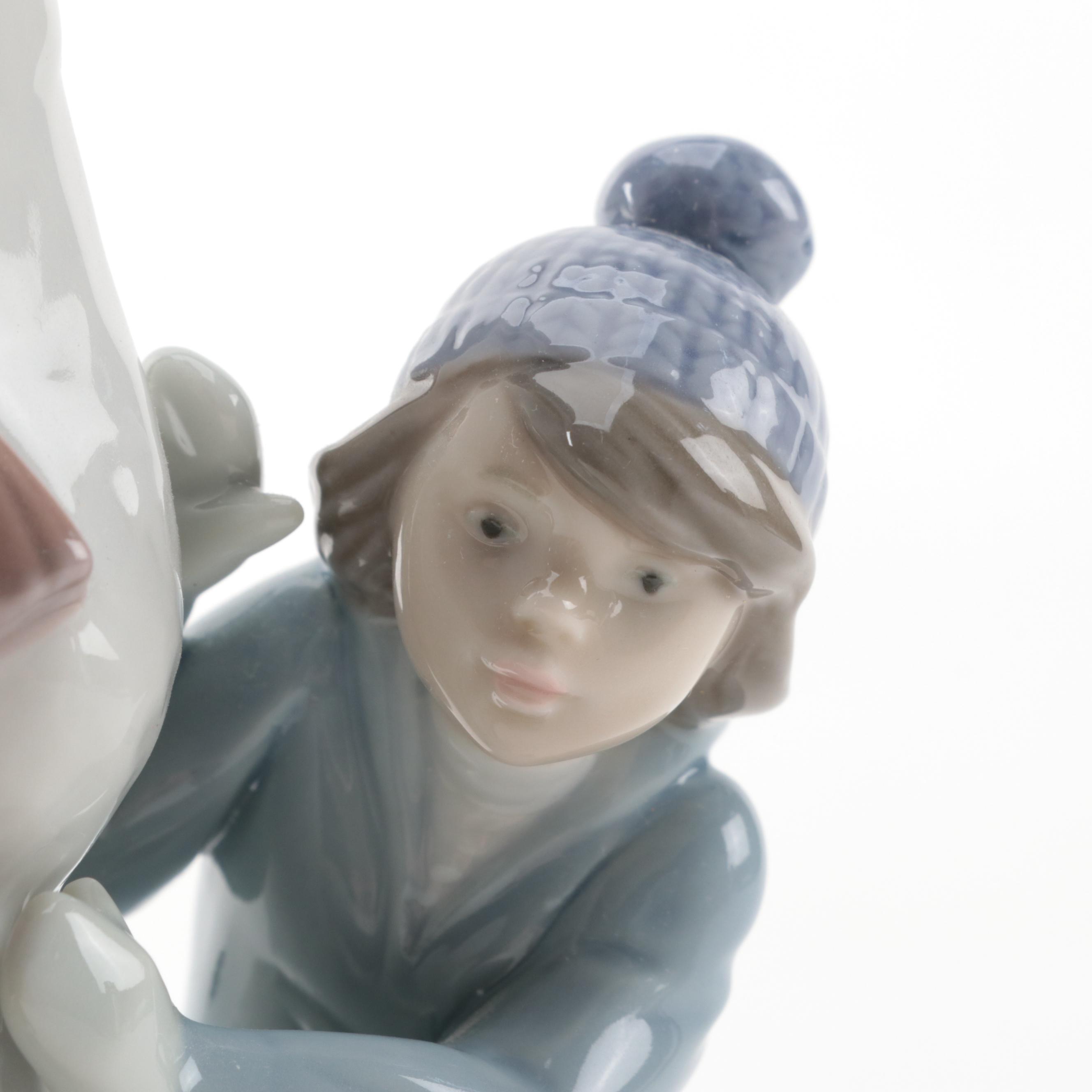 Lladró "The Snowman" Porcelain Figurine Designed by Francisco Catalá | EBTH