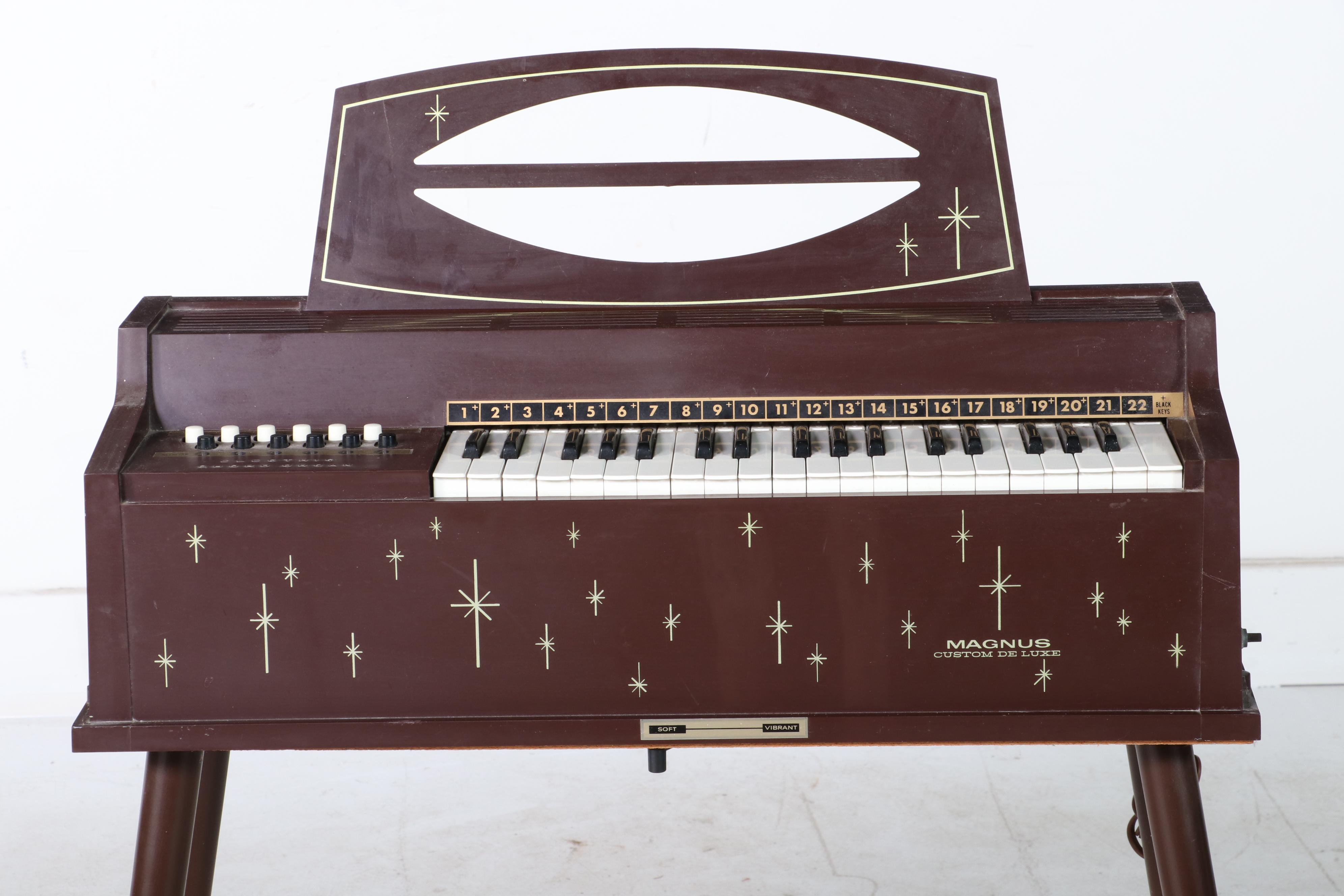Magnus Custom De Luxe Electronic Chord Organ with Bench, 1950s | EBTH