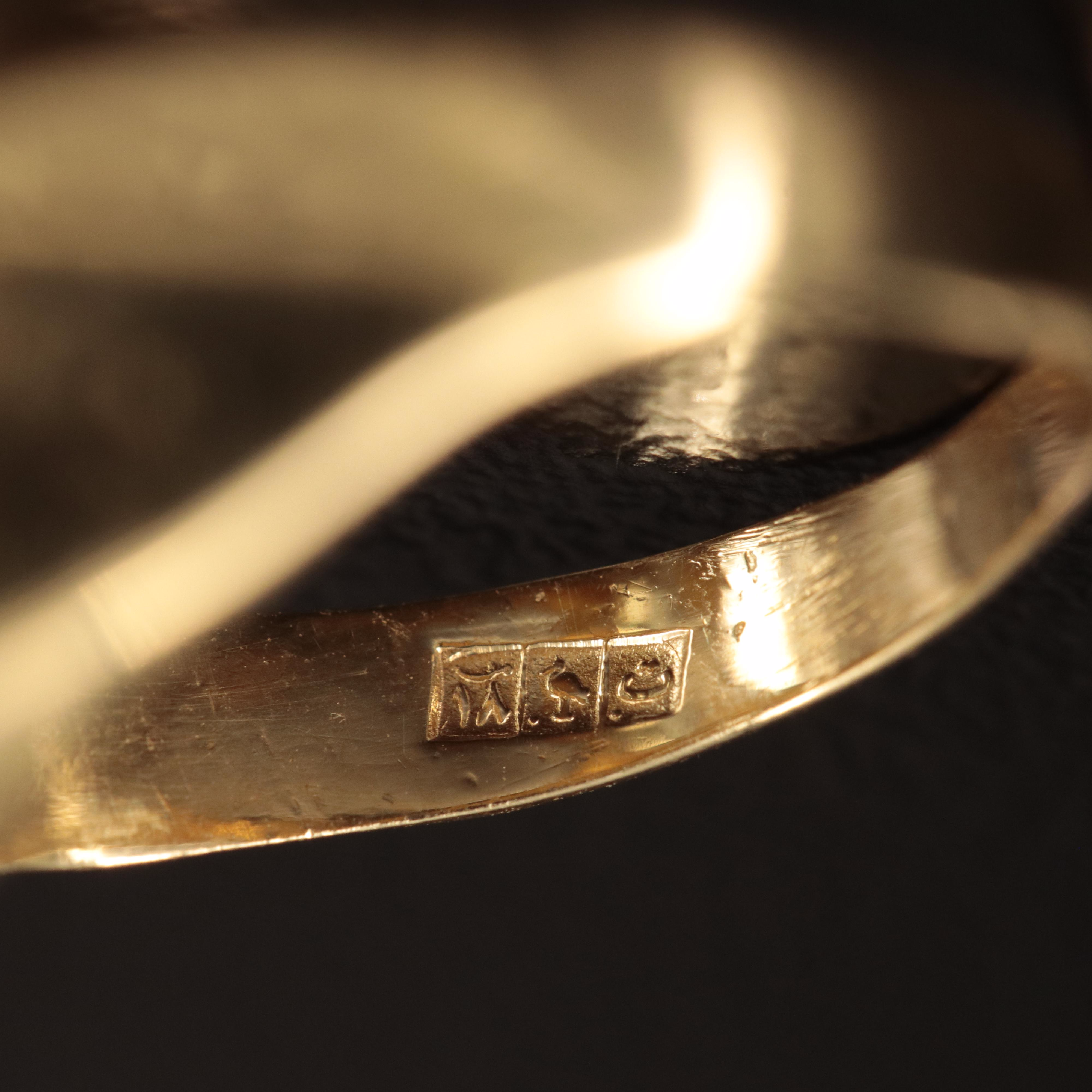 Egyptian 18K King Tutankhamen Ring | EBTH