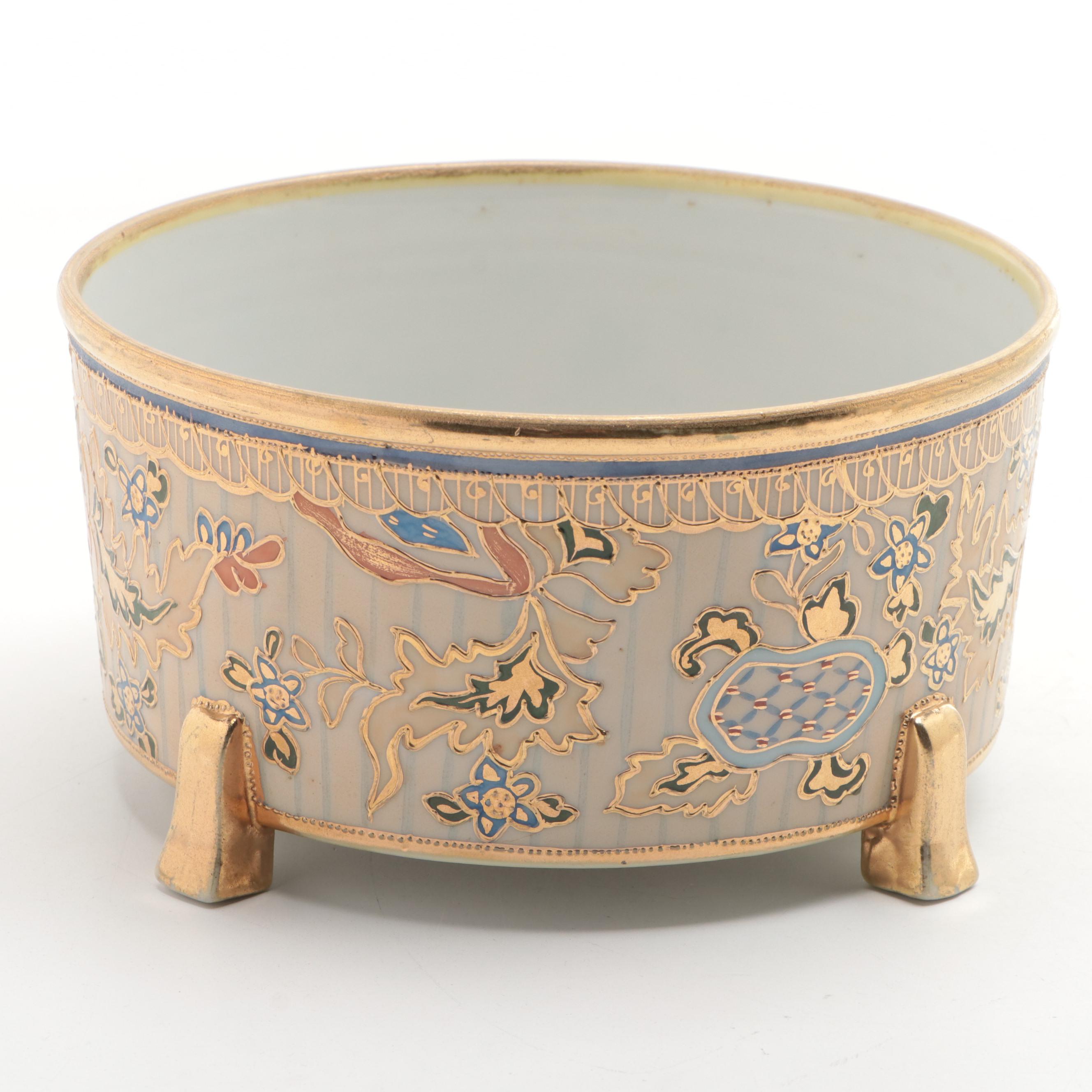 Nippon Hand-Painted Gold Accented Porcelain Vase and Bowls | EBTH