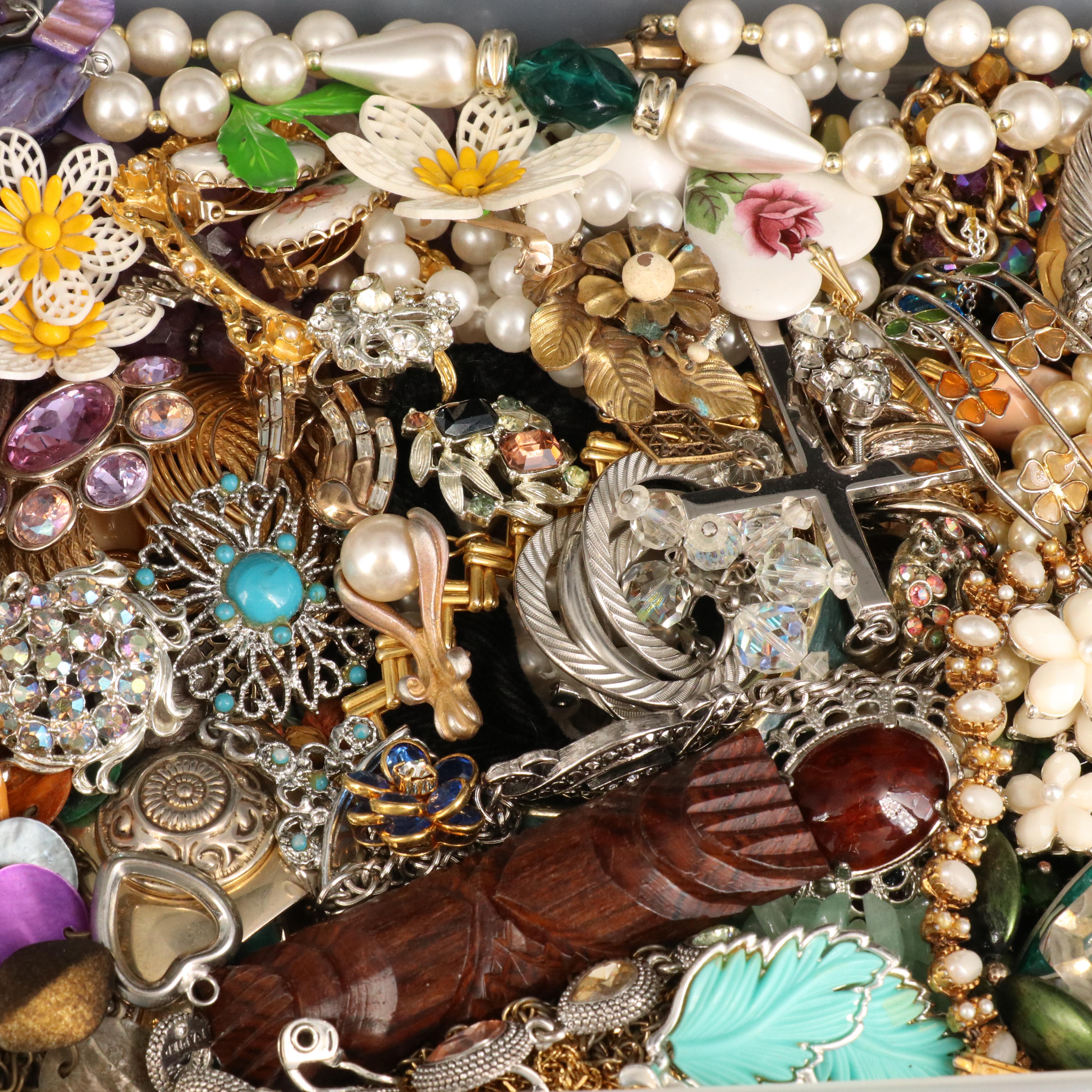 Uncommon Discoveries: Jewelry Collection | EBTH