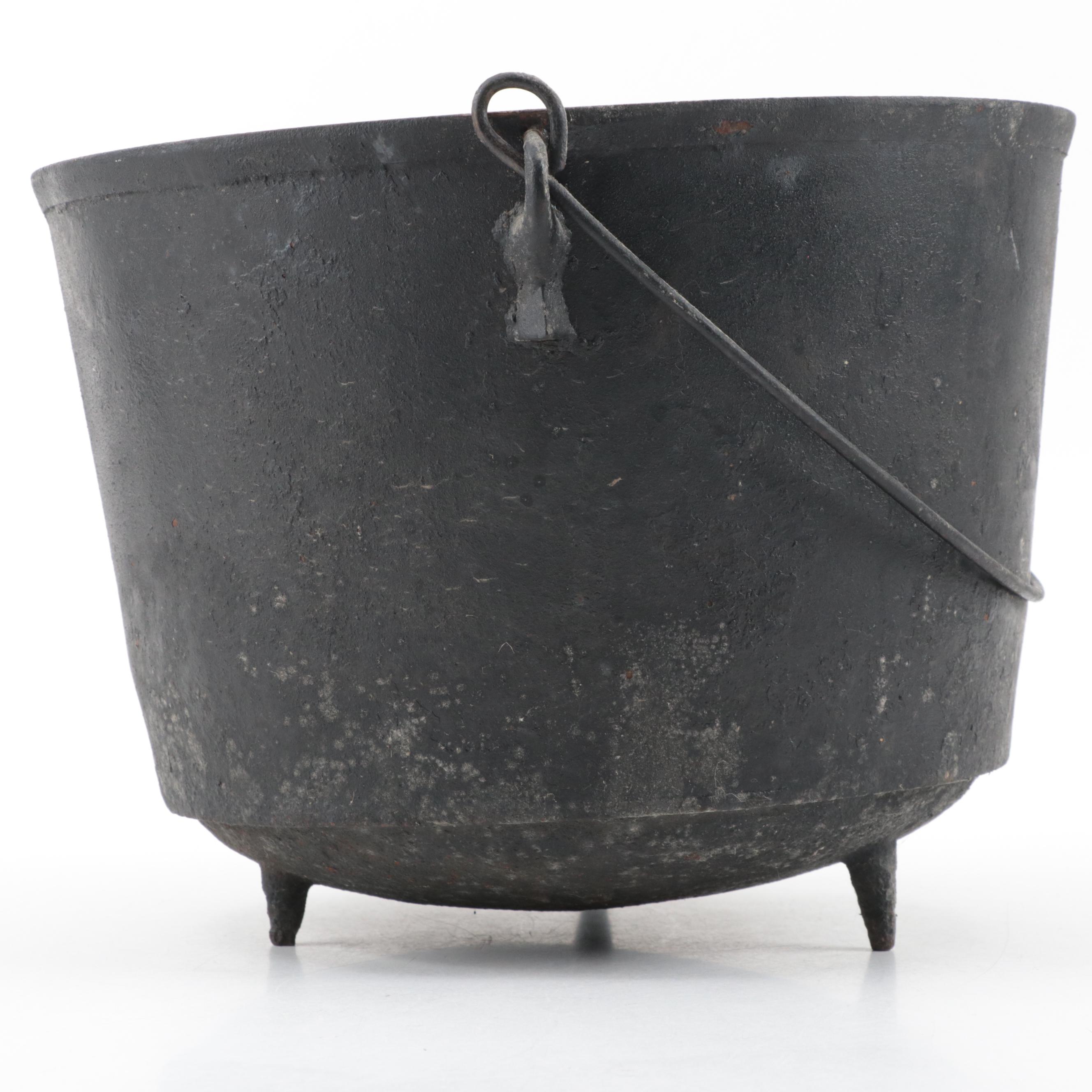 Cast Iron Three-Foot Cauldron with Cobblers Shoe Forms and Stand | EBTH