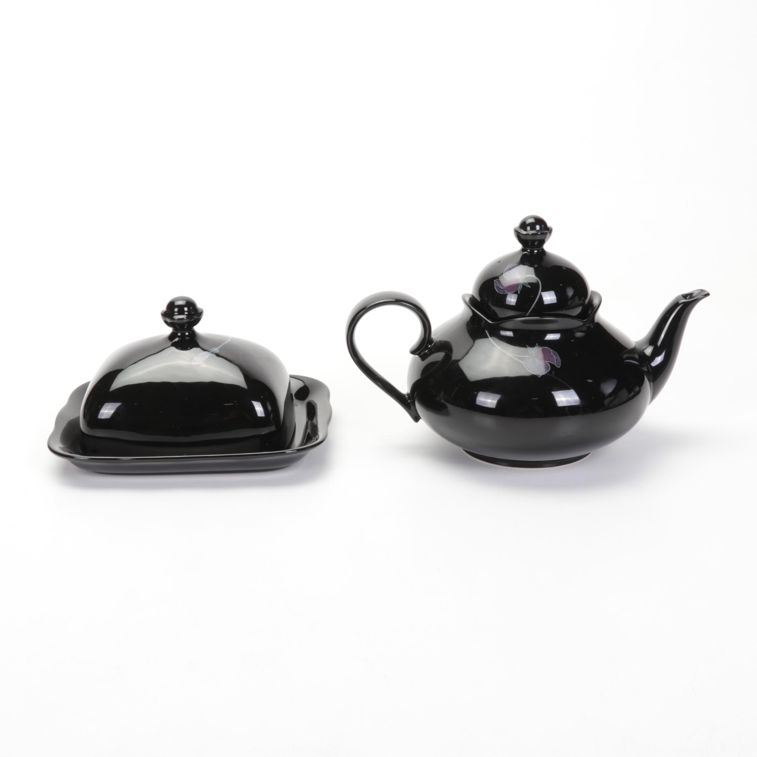 Mikasa "Tango" Earthenware Dinnerware, 1980s | EBTH