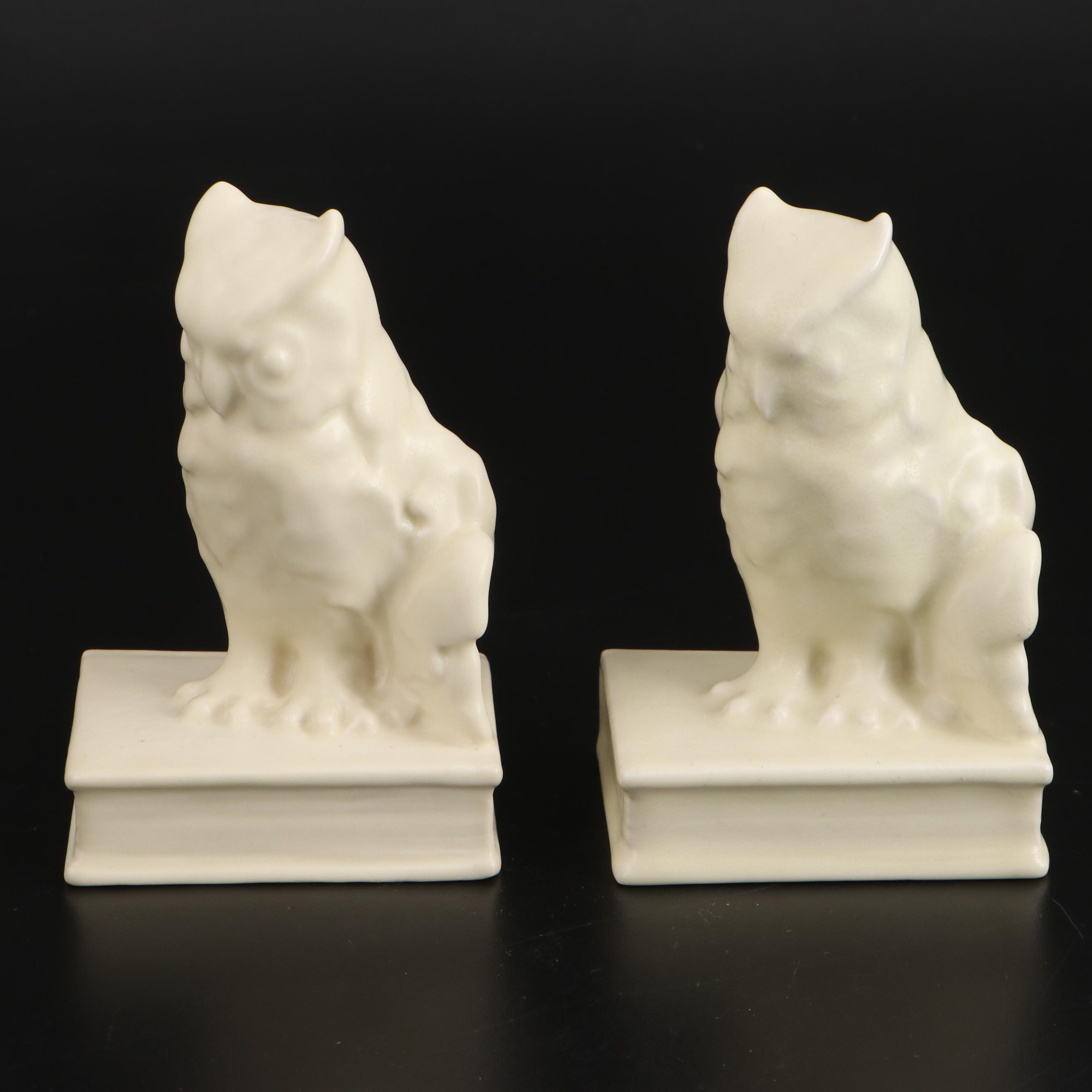 Rookwood Pottery Ivory Glaze Owl Bookends, 1945 | EBTH
