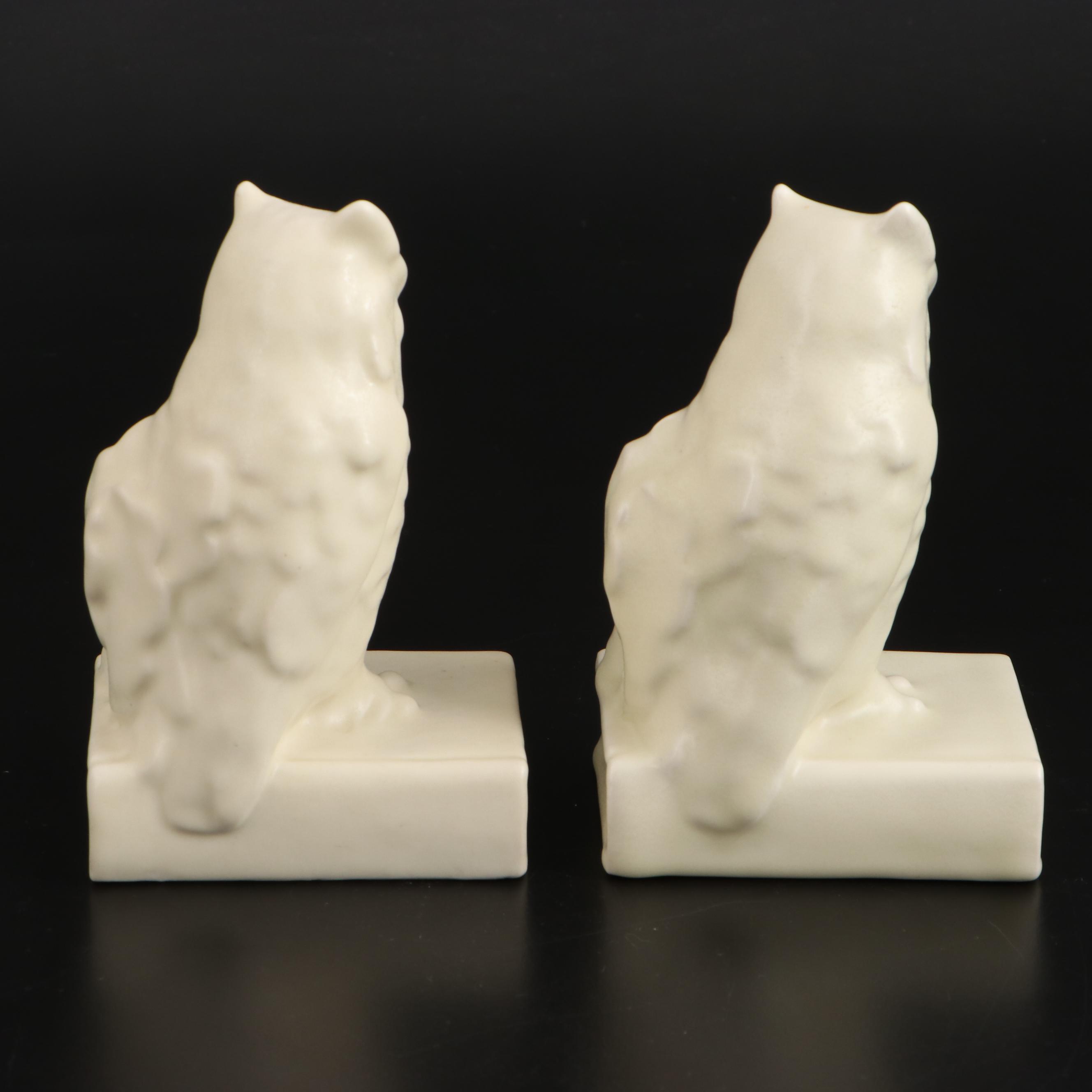 Rookwood Pottery Ivory Glaze Owl Bookends, 1945 | EBTH