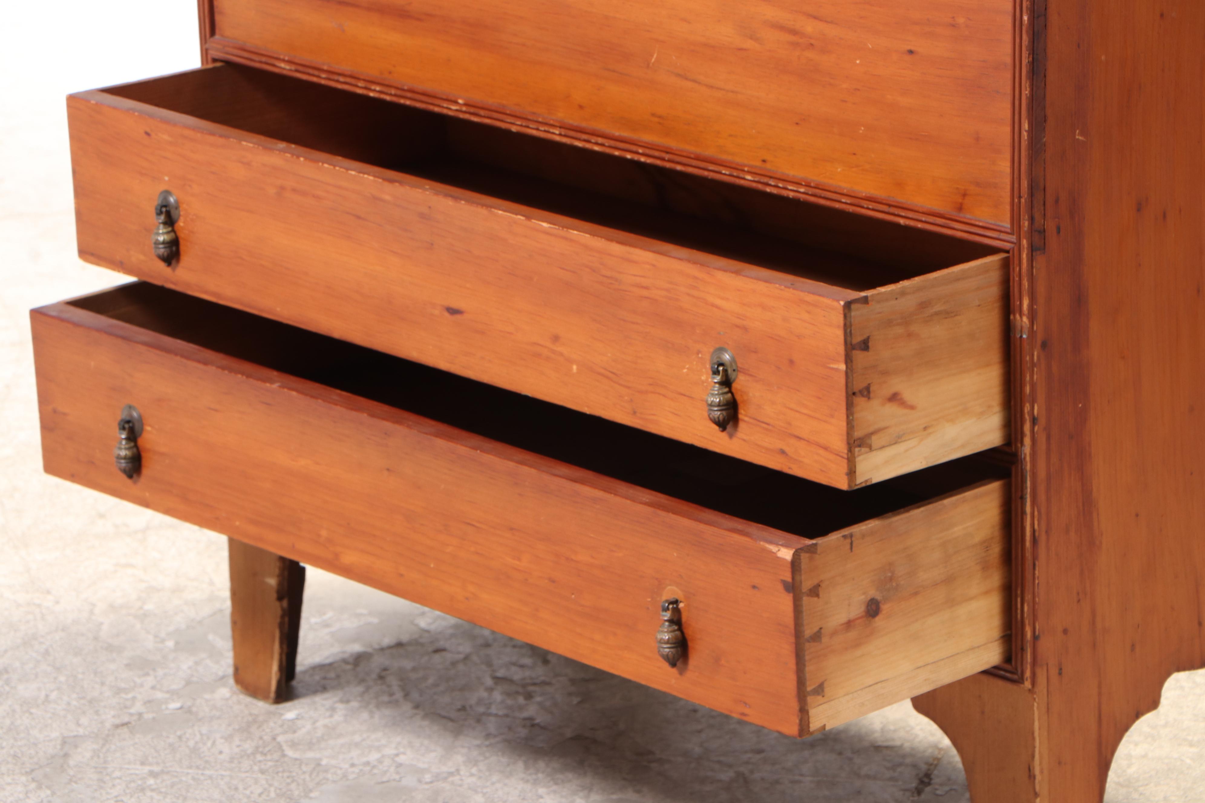 American Primitive Pine Mule Chest, Early 19th Century | EBTH