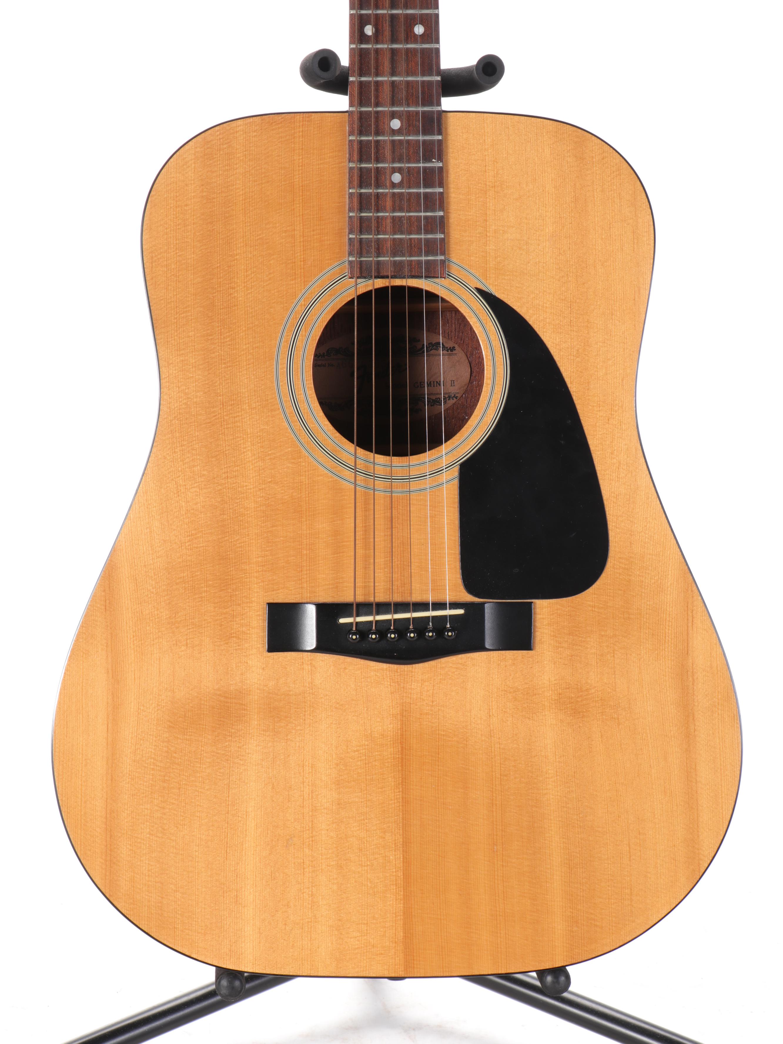 Fender Gemini Acoustic Guitar With Hard Side Case | EBTH