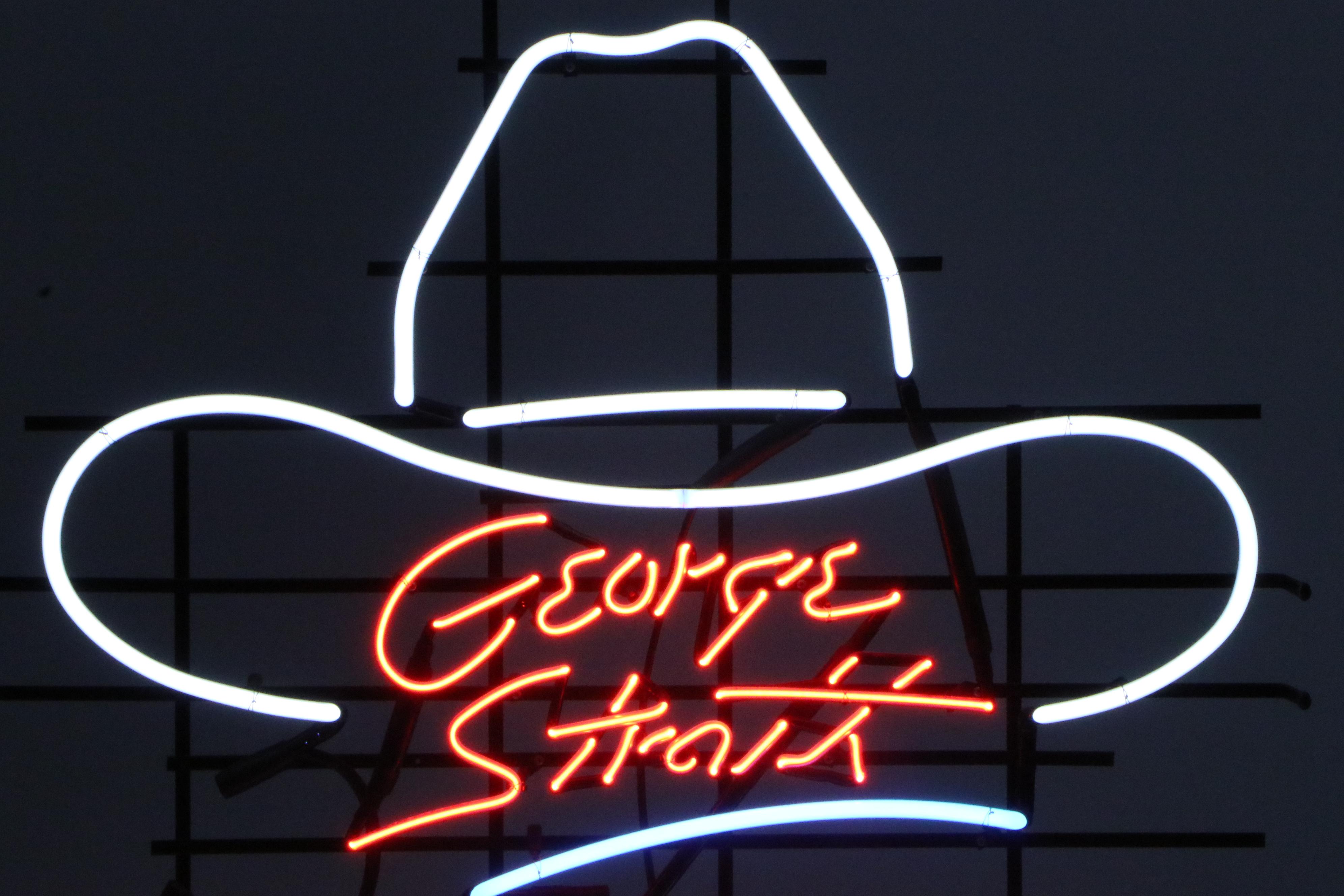 Bud Light George Strait Bar Neon Sign | EBTH