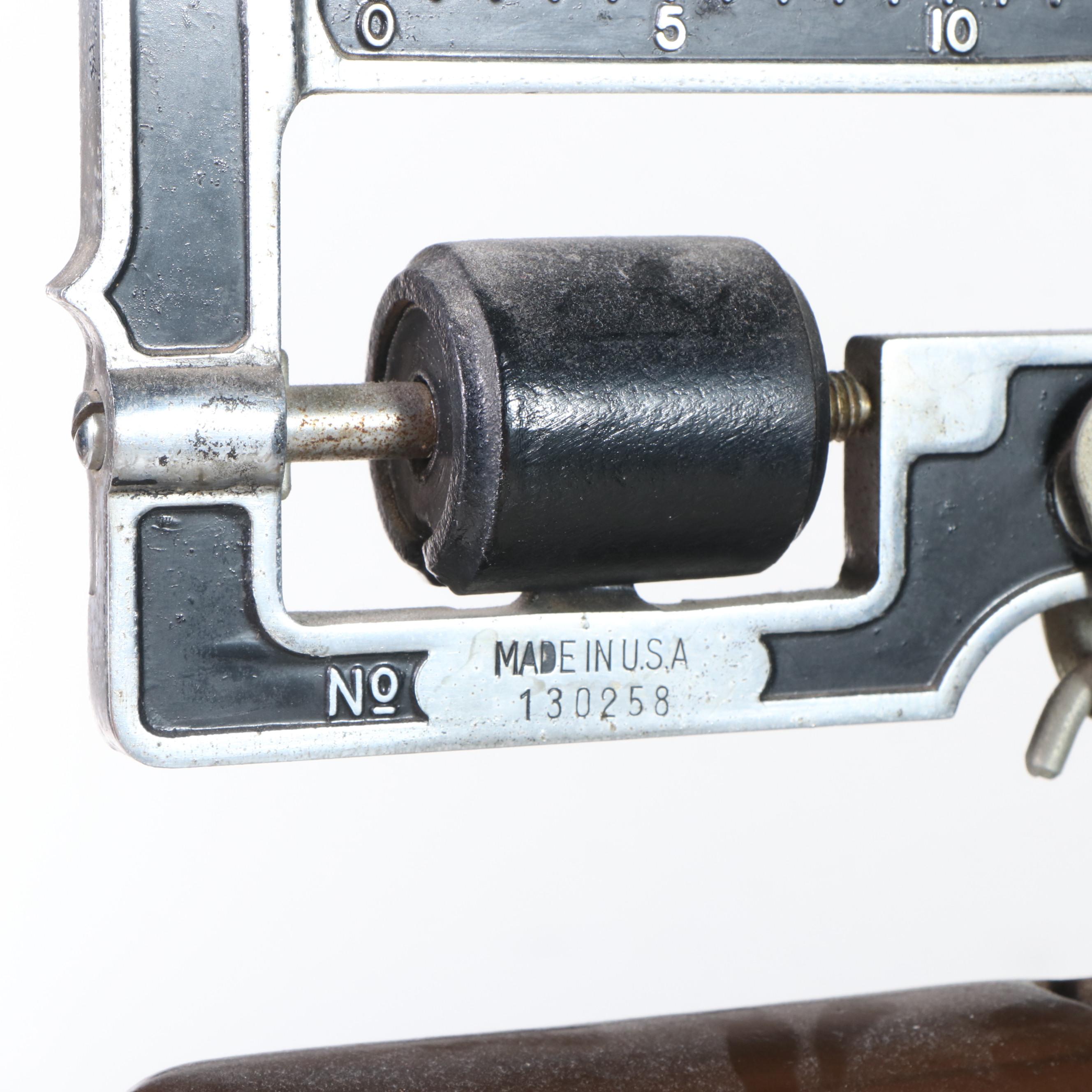 Chicago Continental Scale Works, Vintage Patient Weight Scale | EBTH