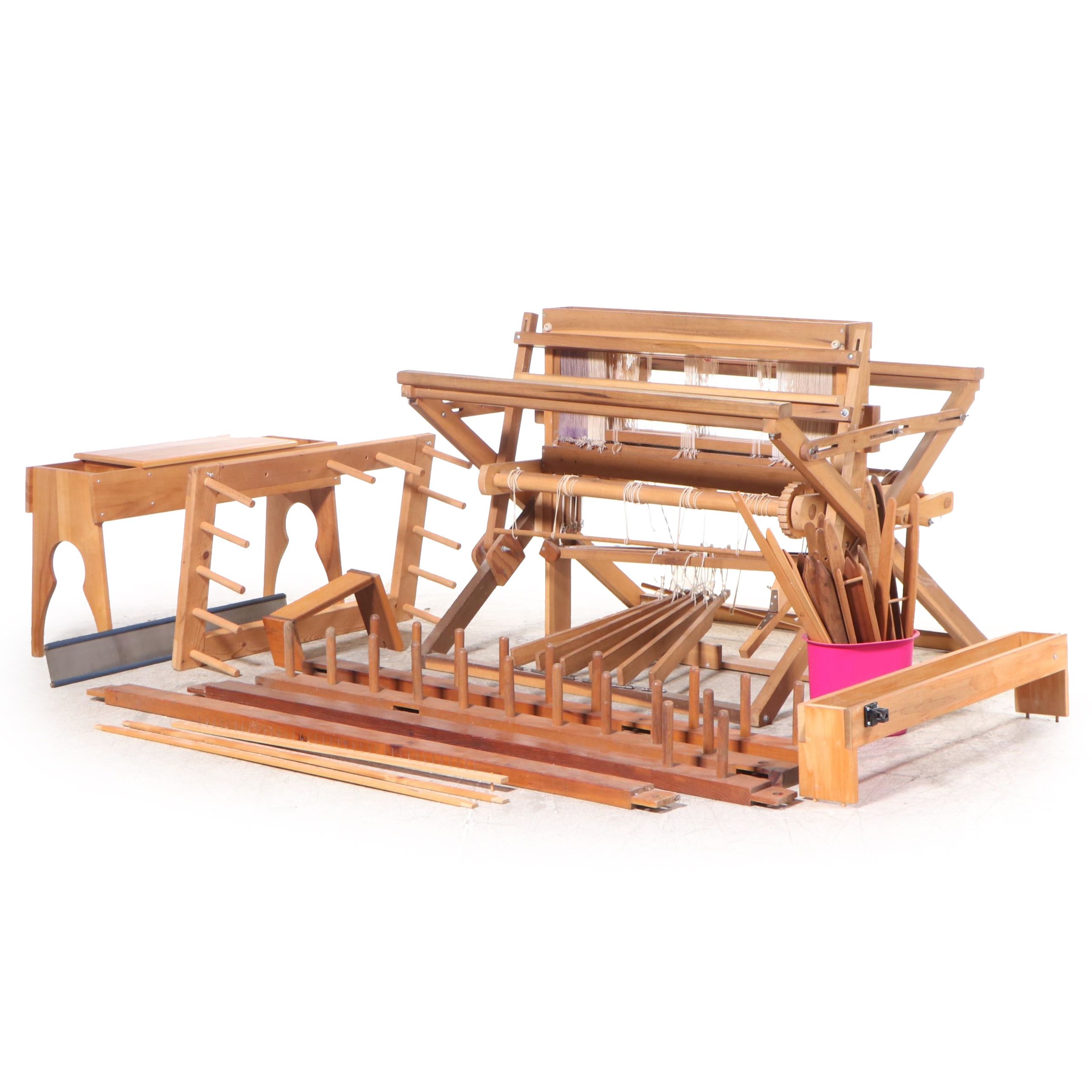 Siever's School Pattern Wooden Handweaver's Loom With Nilus Leclerc ...