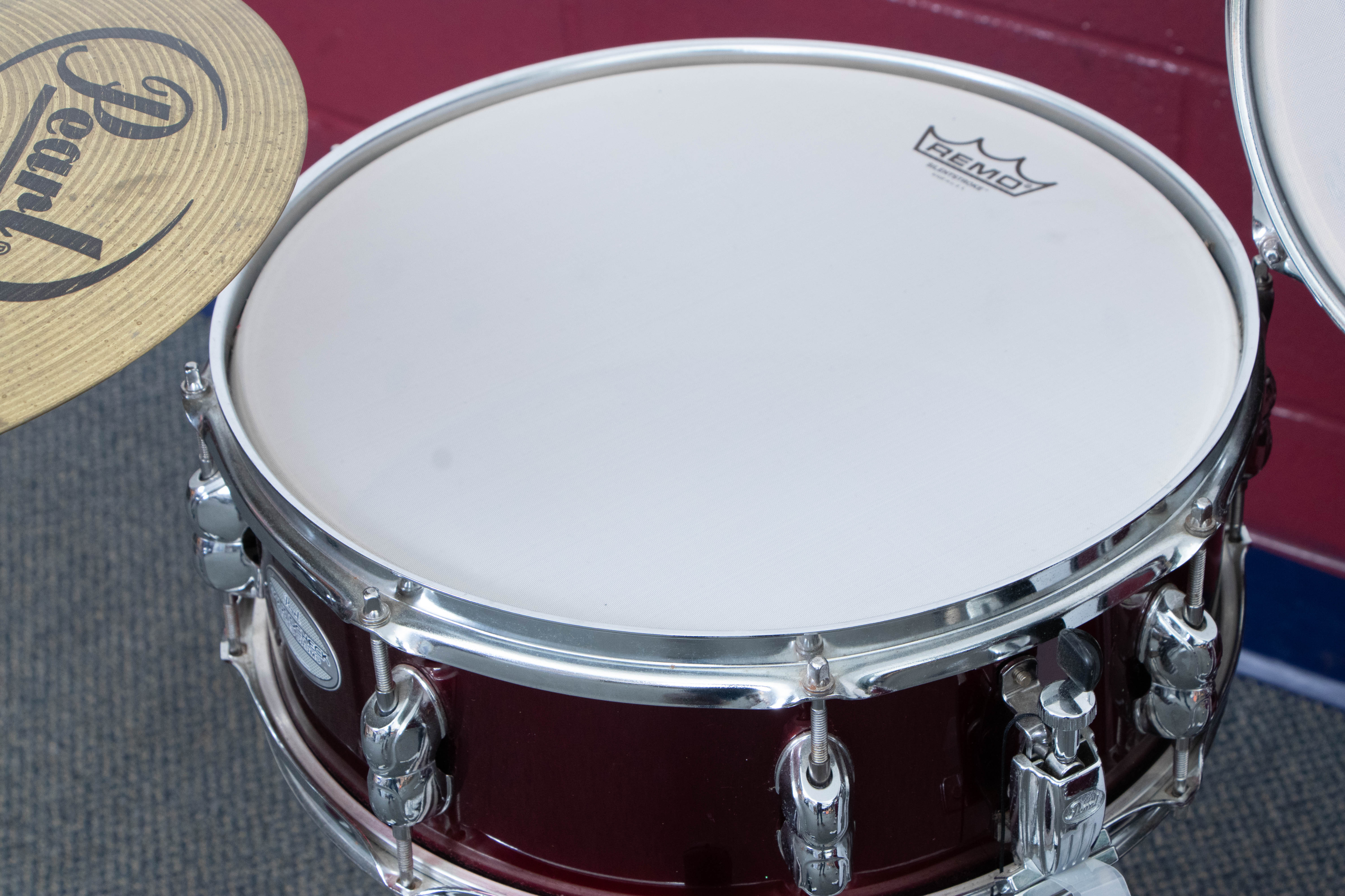 Pearl "Soundcheck" 5-Piece Drum Set with Remo Silentstroke Drumheads | EBTH