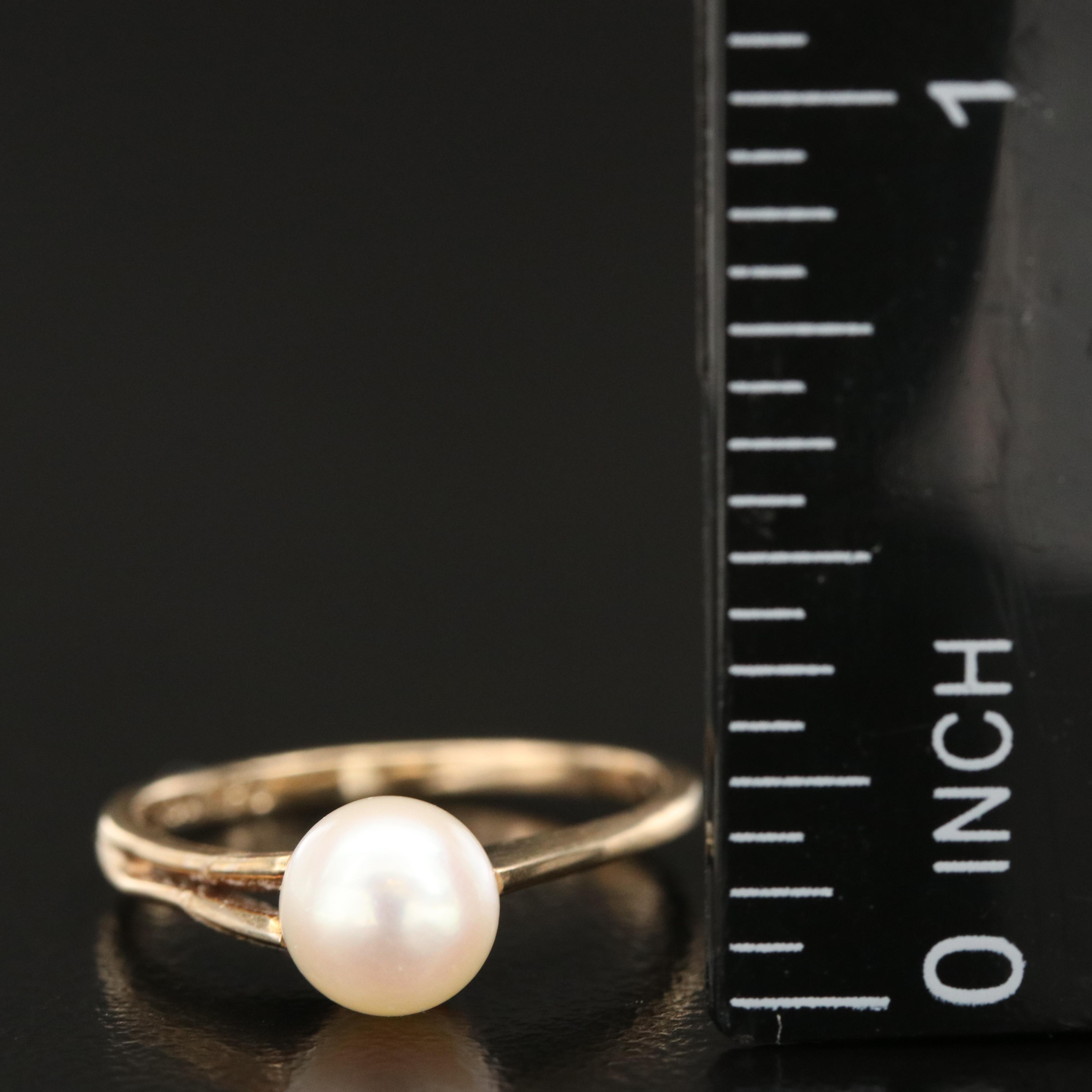 10K Pearl Solitaire Ring | EBTH