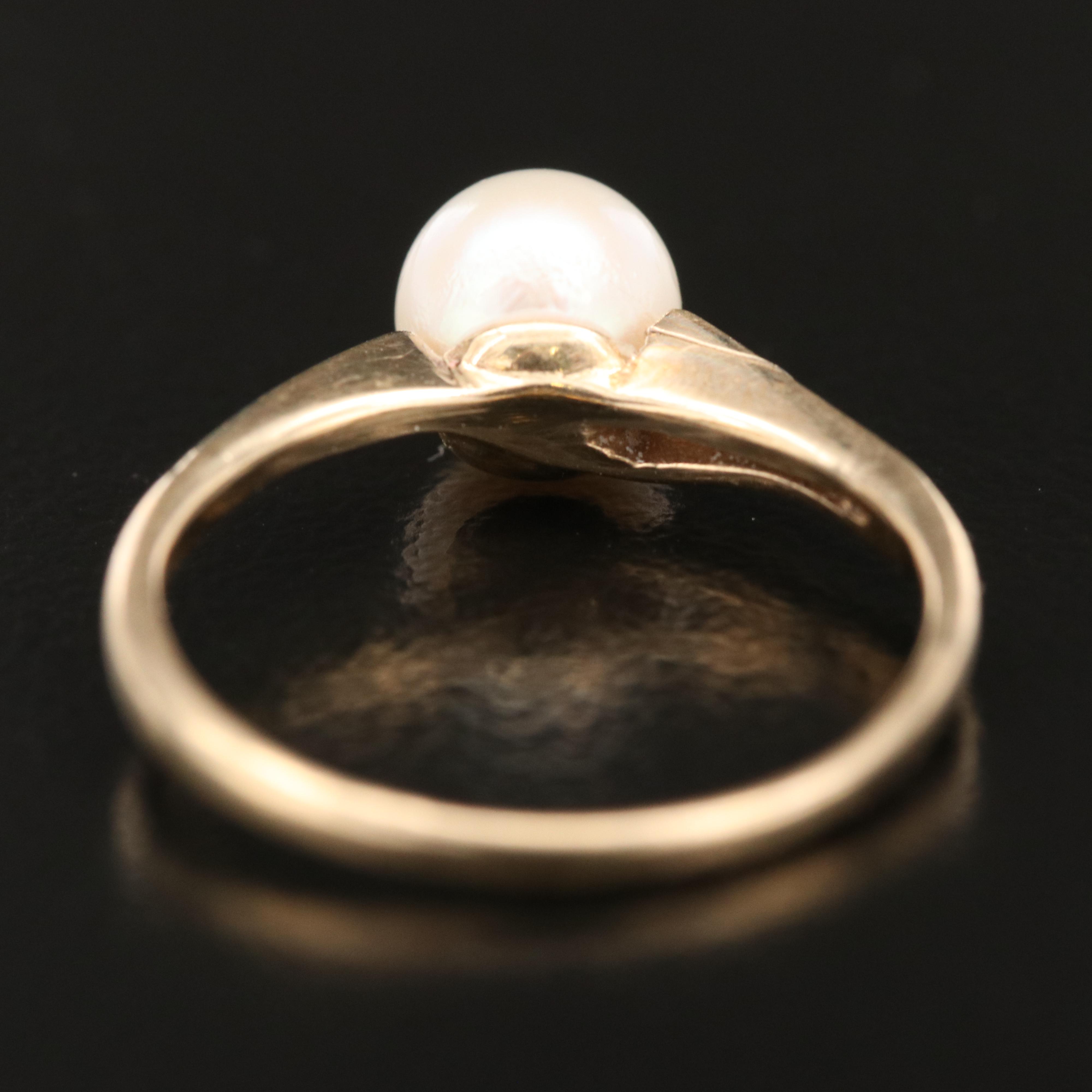 10K Pearl Solitaire Ring | EBTH