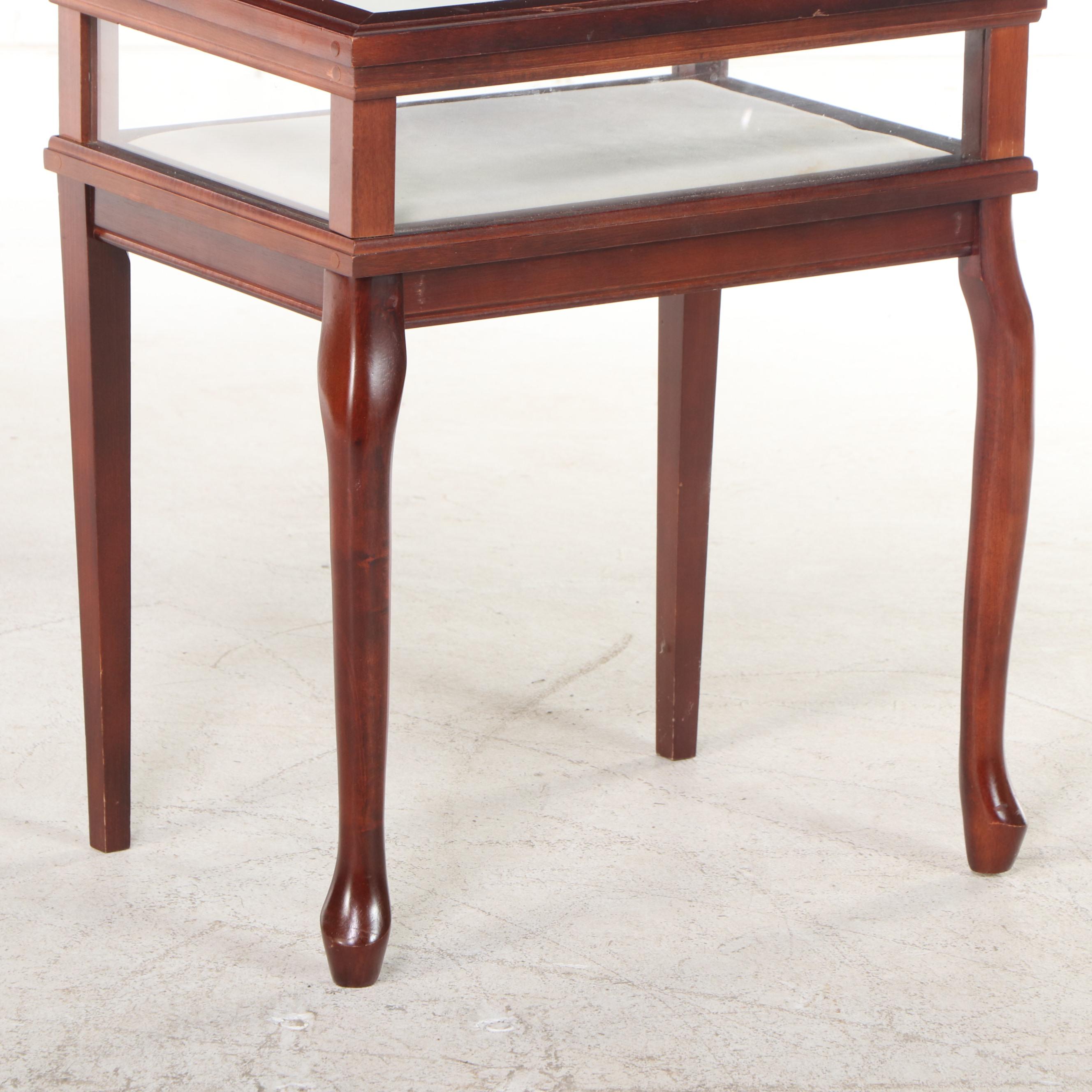 Queen Anne Style Mahogany-Stained Vitrine Side Table | EBTH