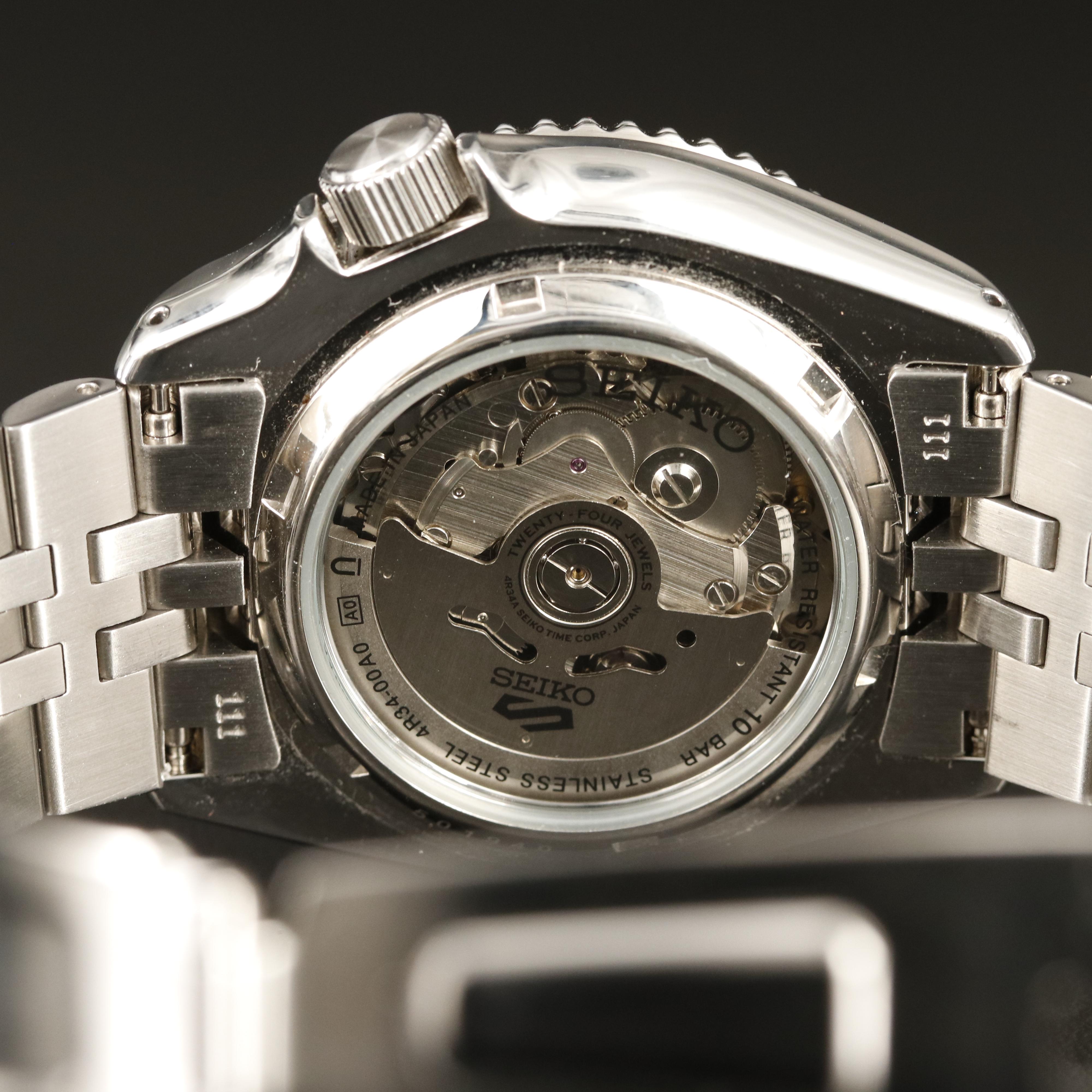 Seiko 5 Automatic GMT with Date Wristwatch | EBTH