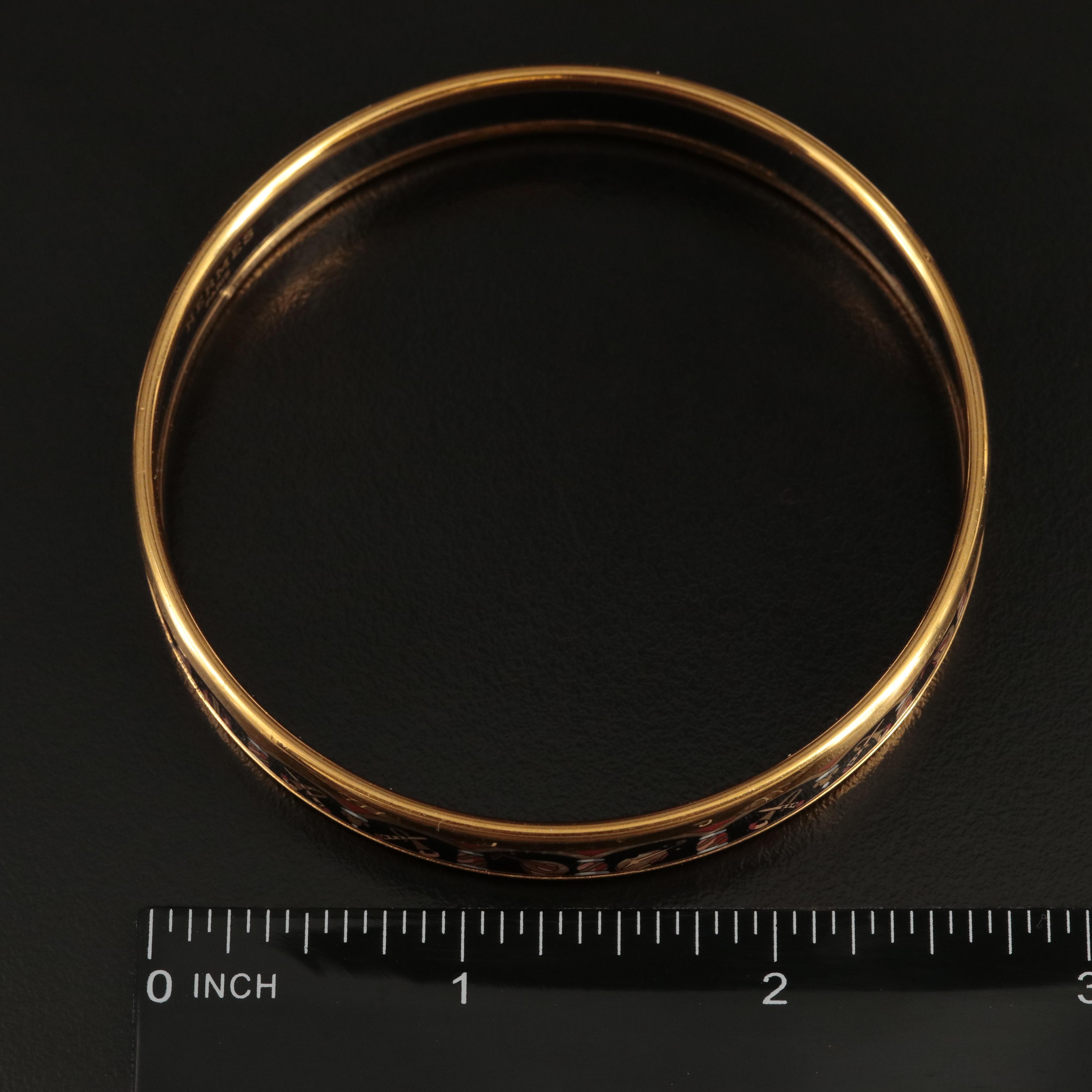 Hermès Instrument Narrow Enamel Bangle | EBTH