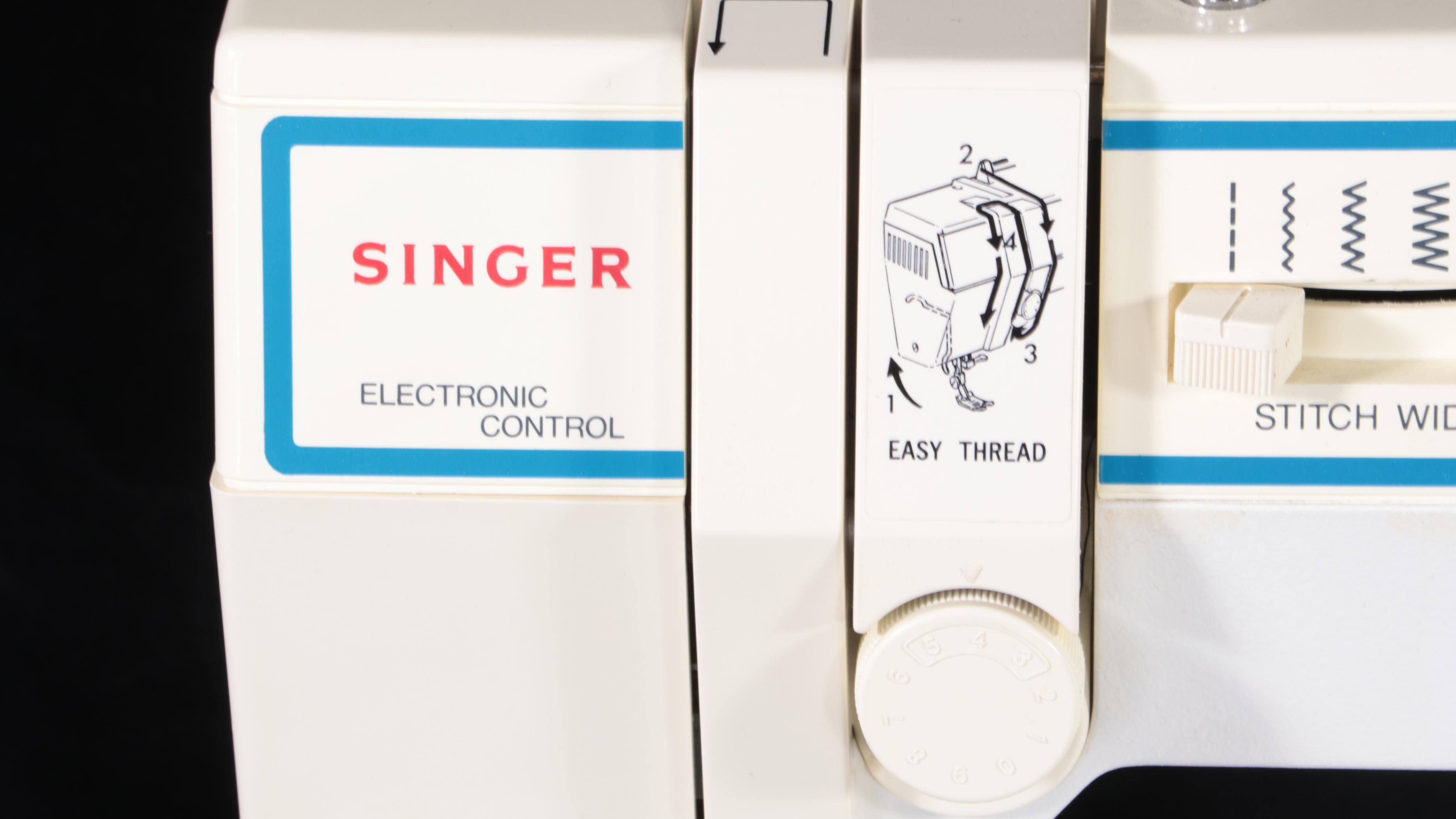Singer Model 9032 Portable Sewing Machine | EBTH