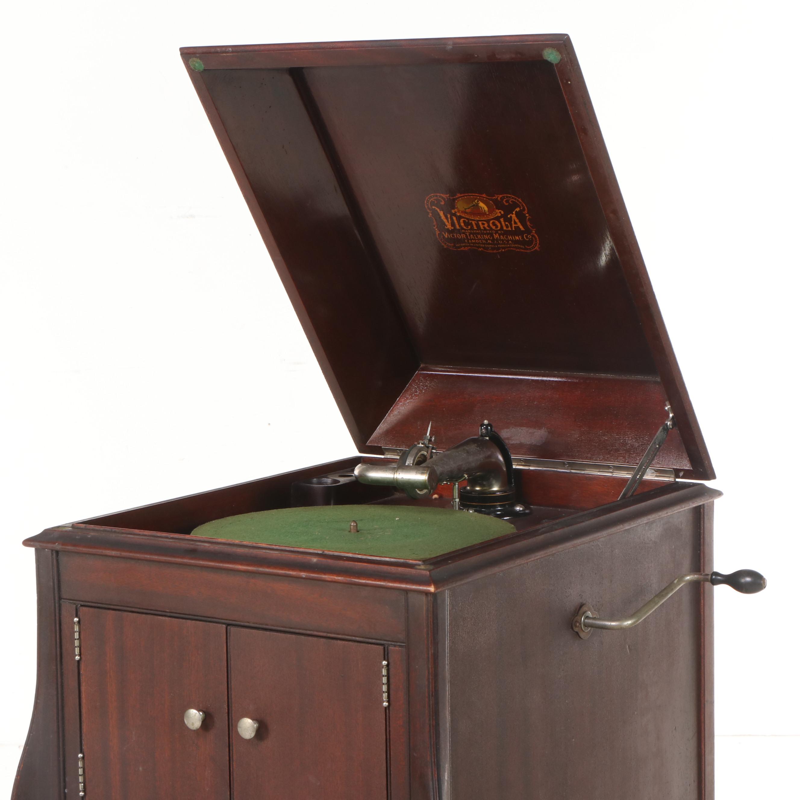 Victor Talking Machine Co. VV-X Victrola Phonograph Cabinet, 1916 | EBTH