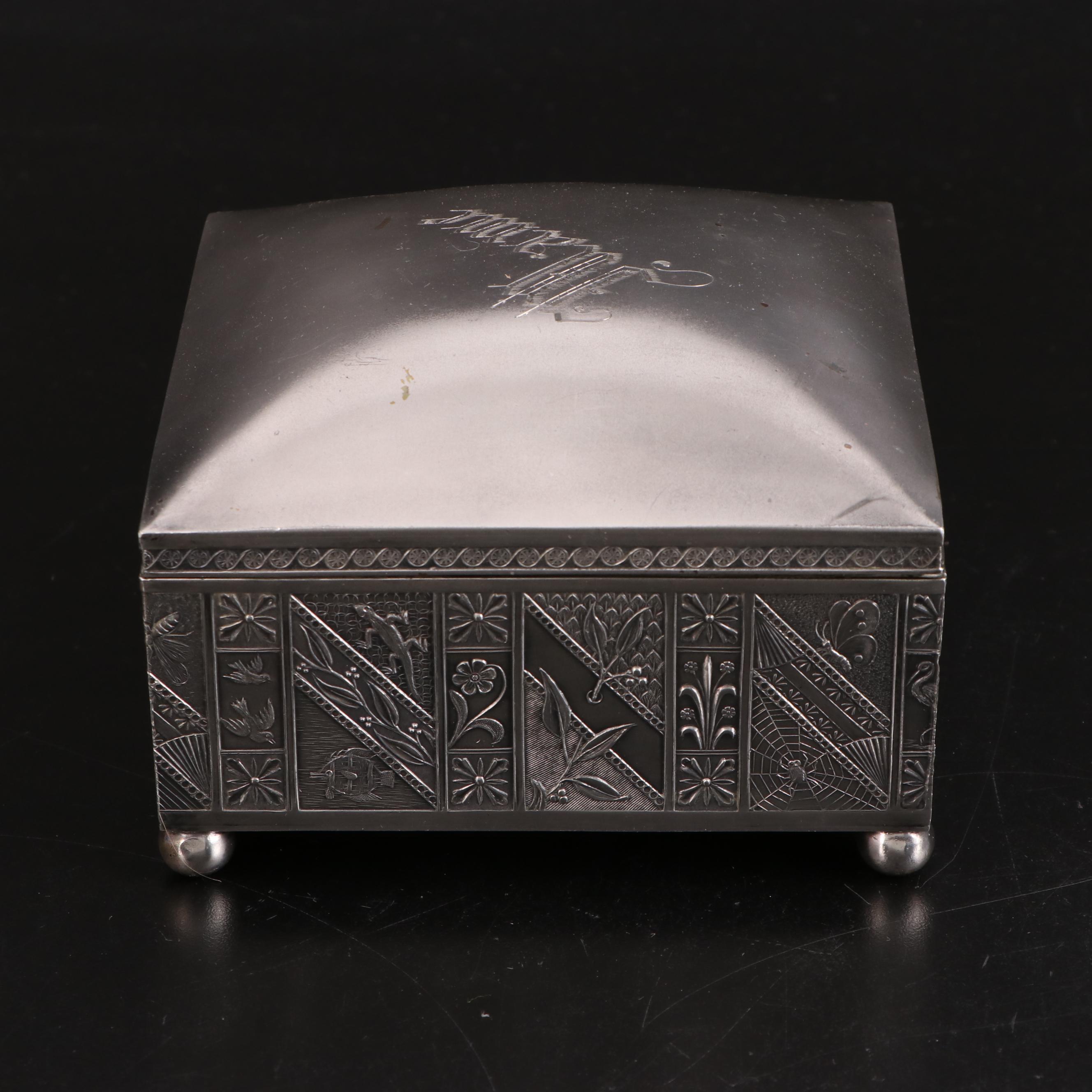 Rogers, Smith & Co. Hunt Scene Flagon Set and Other Silver Plate | EBTH