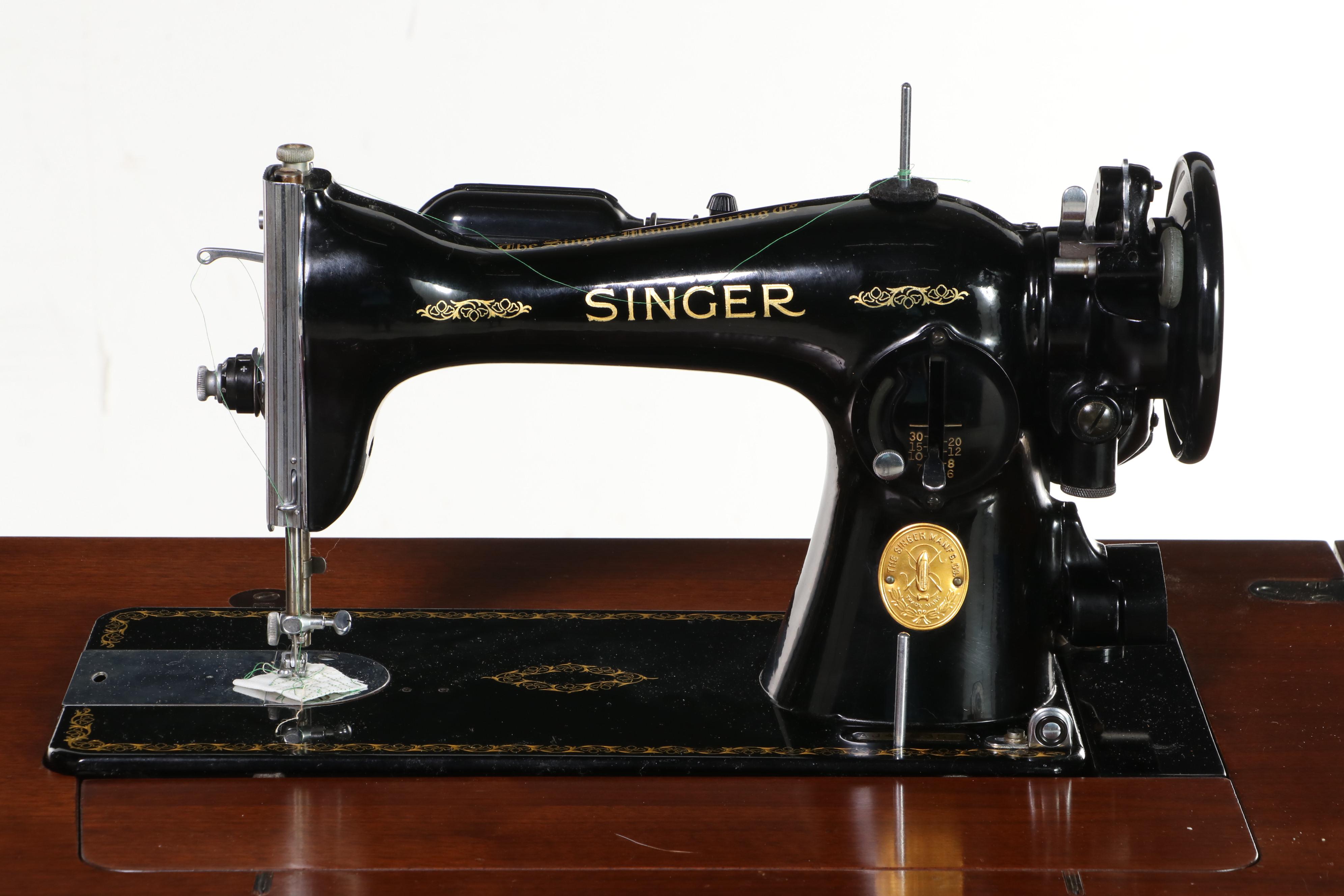 Singer Model 15-91 Sewing Machine in Mahogany Work Bench, 1950s | EBTH