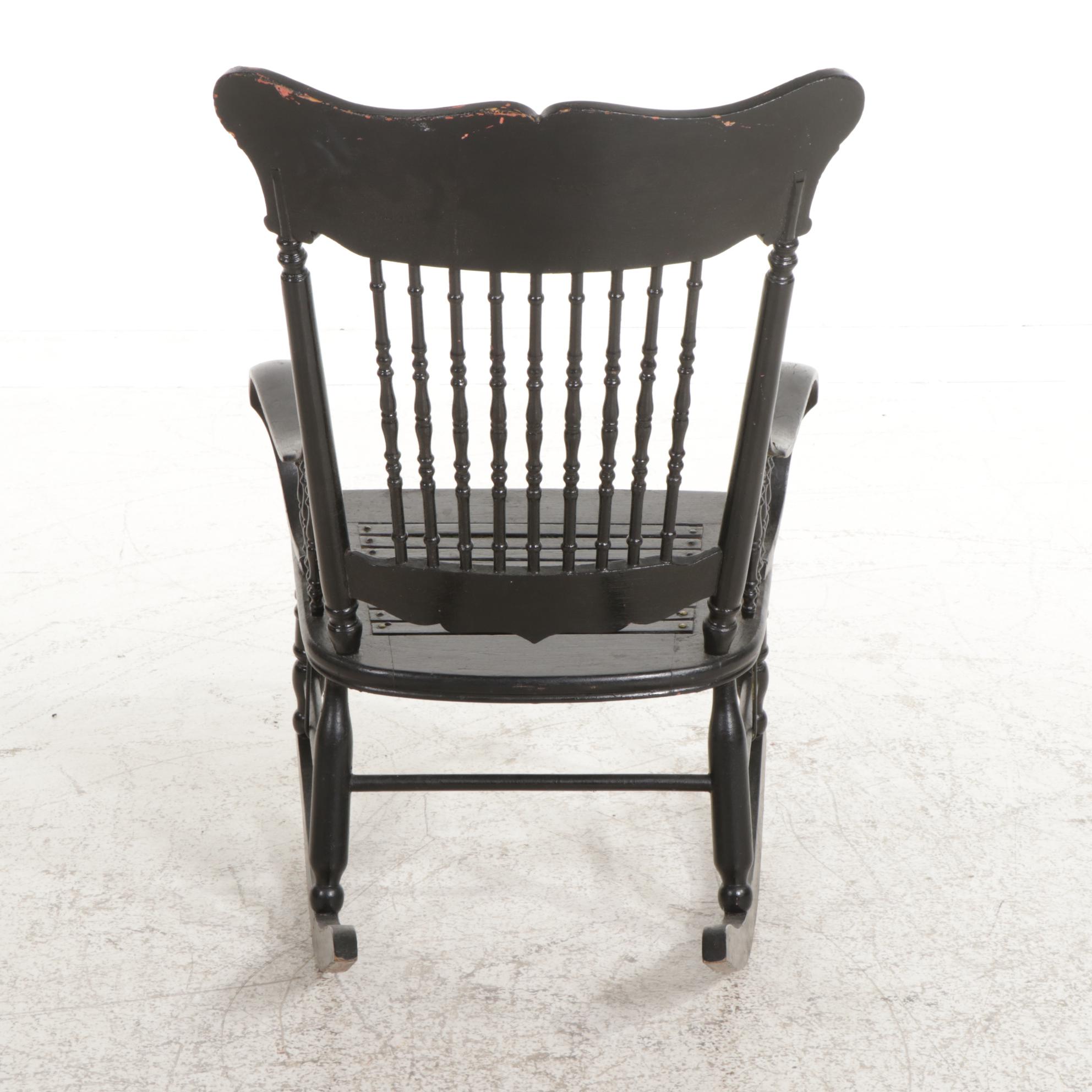 Late Victorian Black-Painted Wood Spindle-Back Rocking Chair | EBTH
