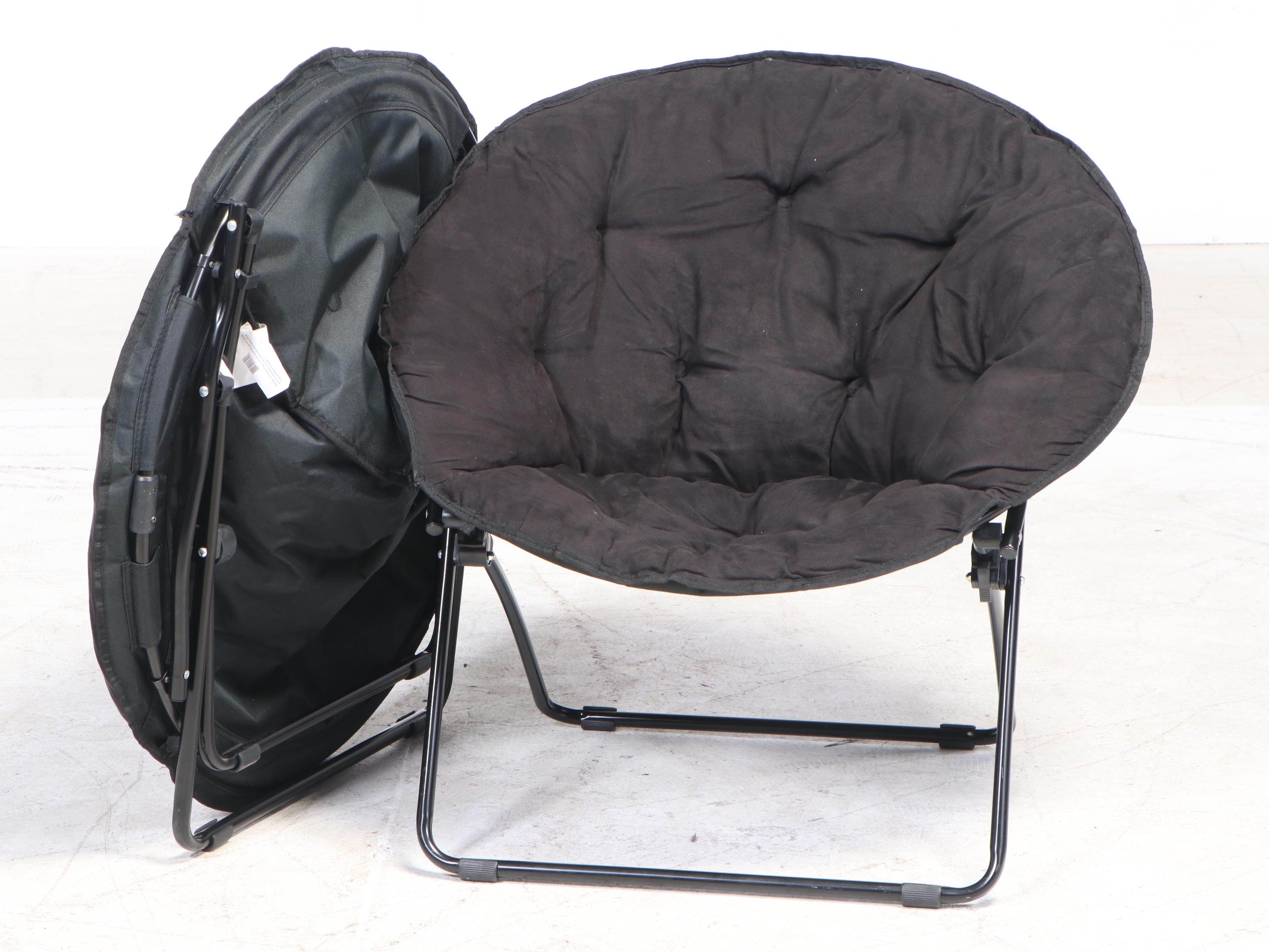 Four Round Folding Chairs on Tubular Black Frames | EBTH