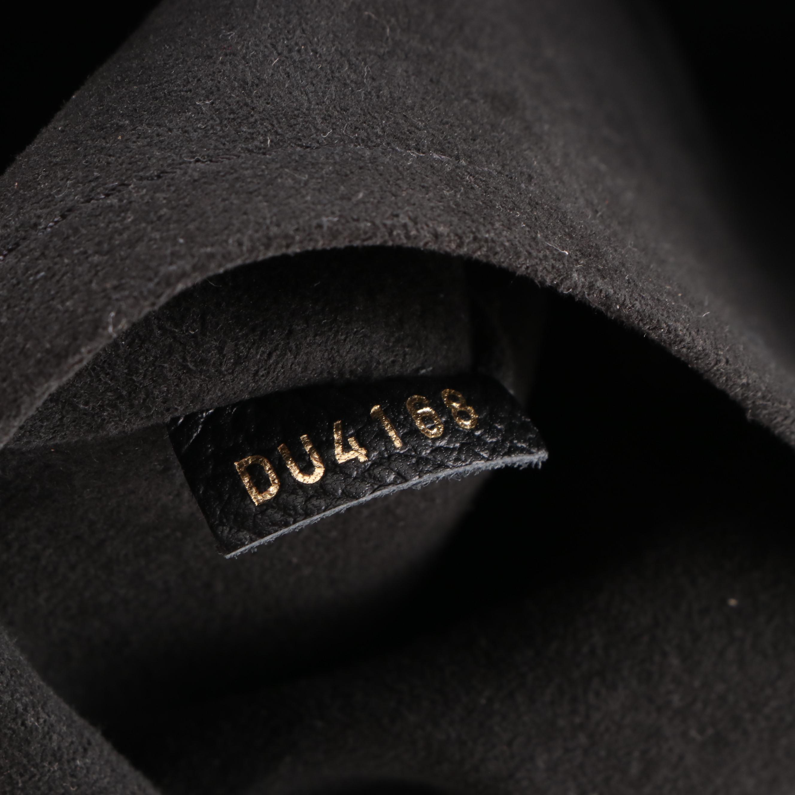 Louis Vuitton Surene MM in Monogran Canvas and Leather | EBTH