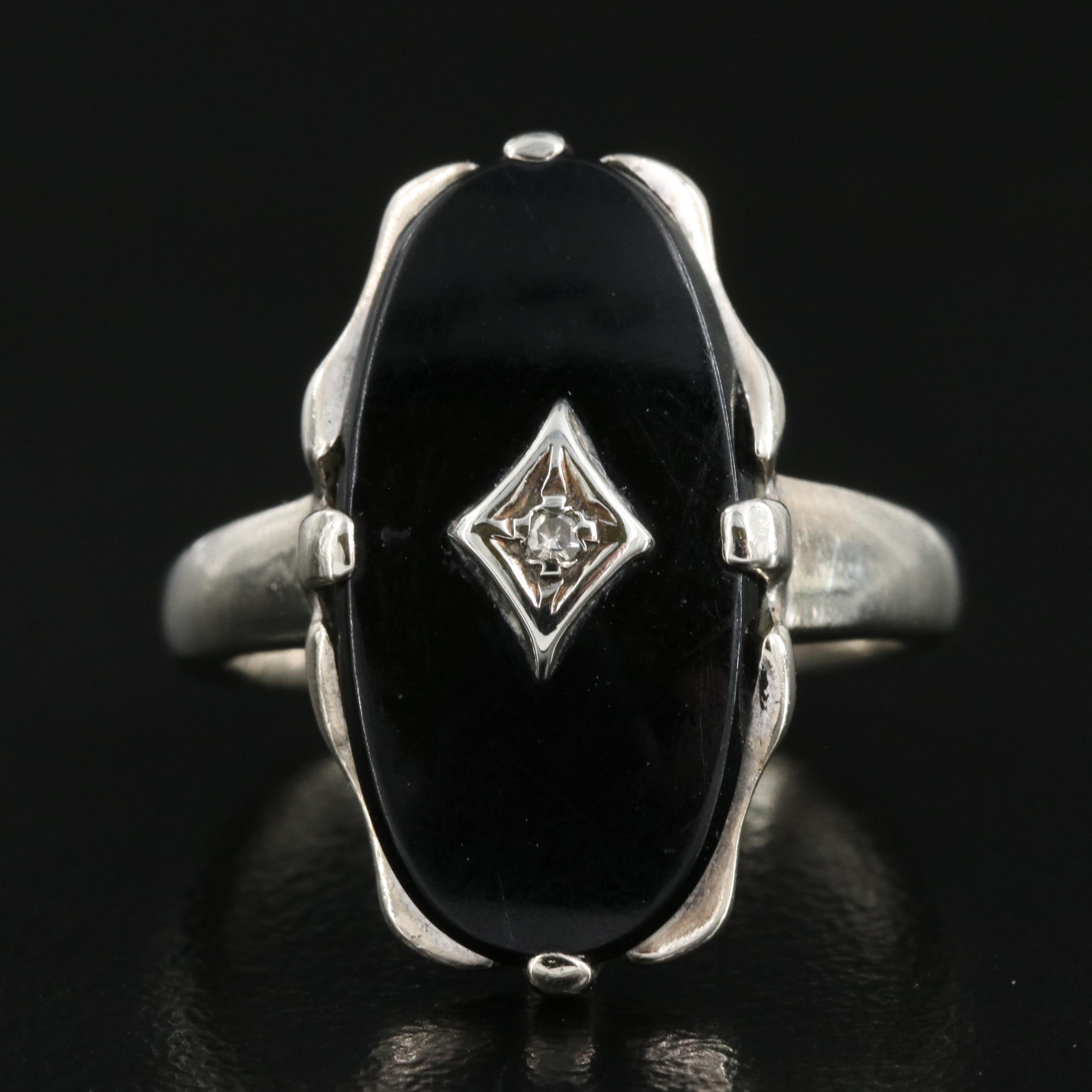 Vintage 10K Diamond and Black Onyx Ring | EBTH