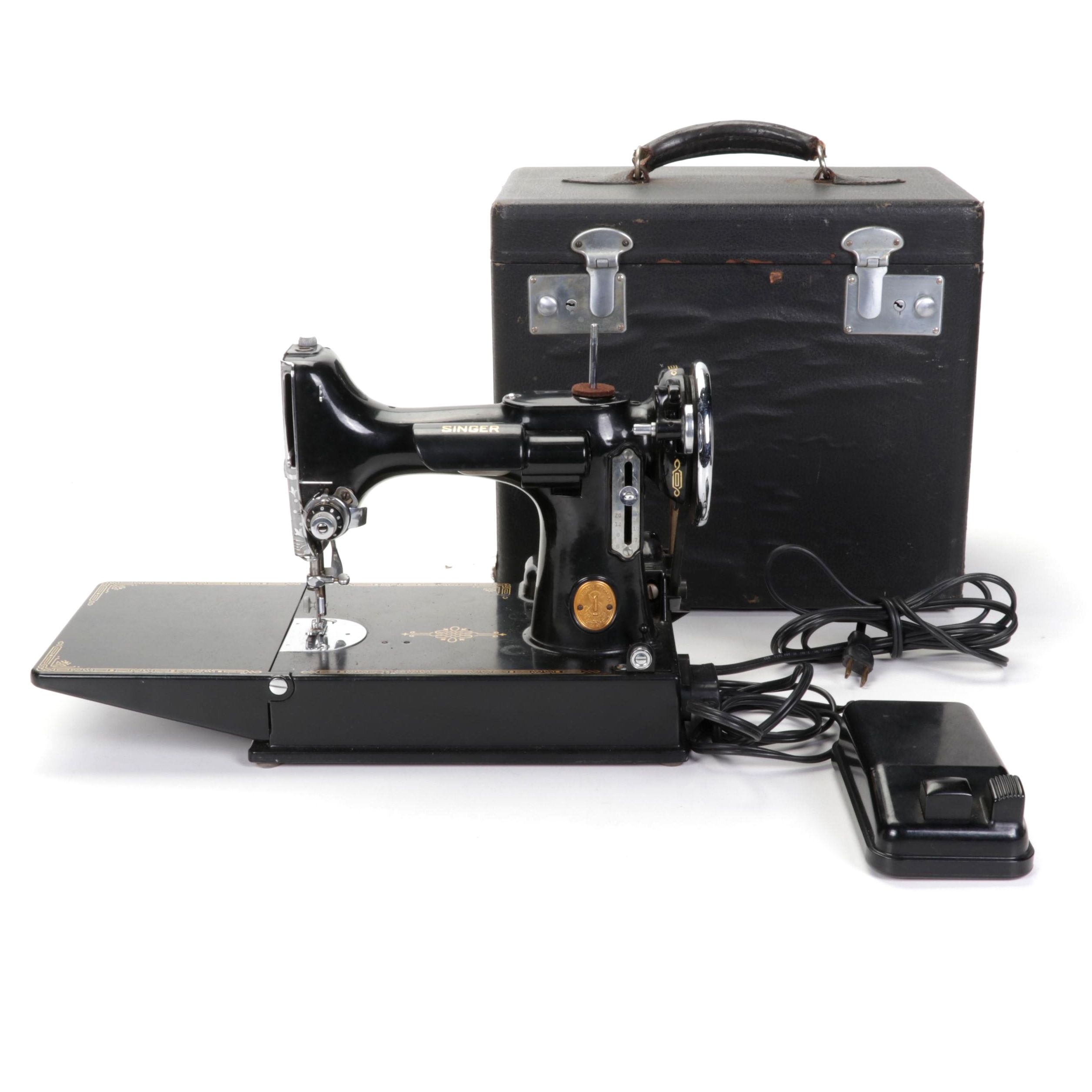 Singer Model 221 Portable Electric Sewing Machine, 1940 | EBTH