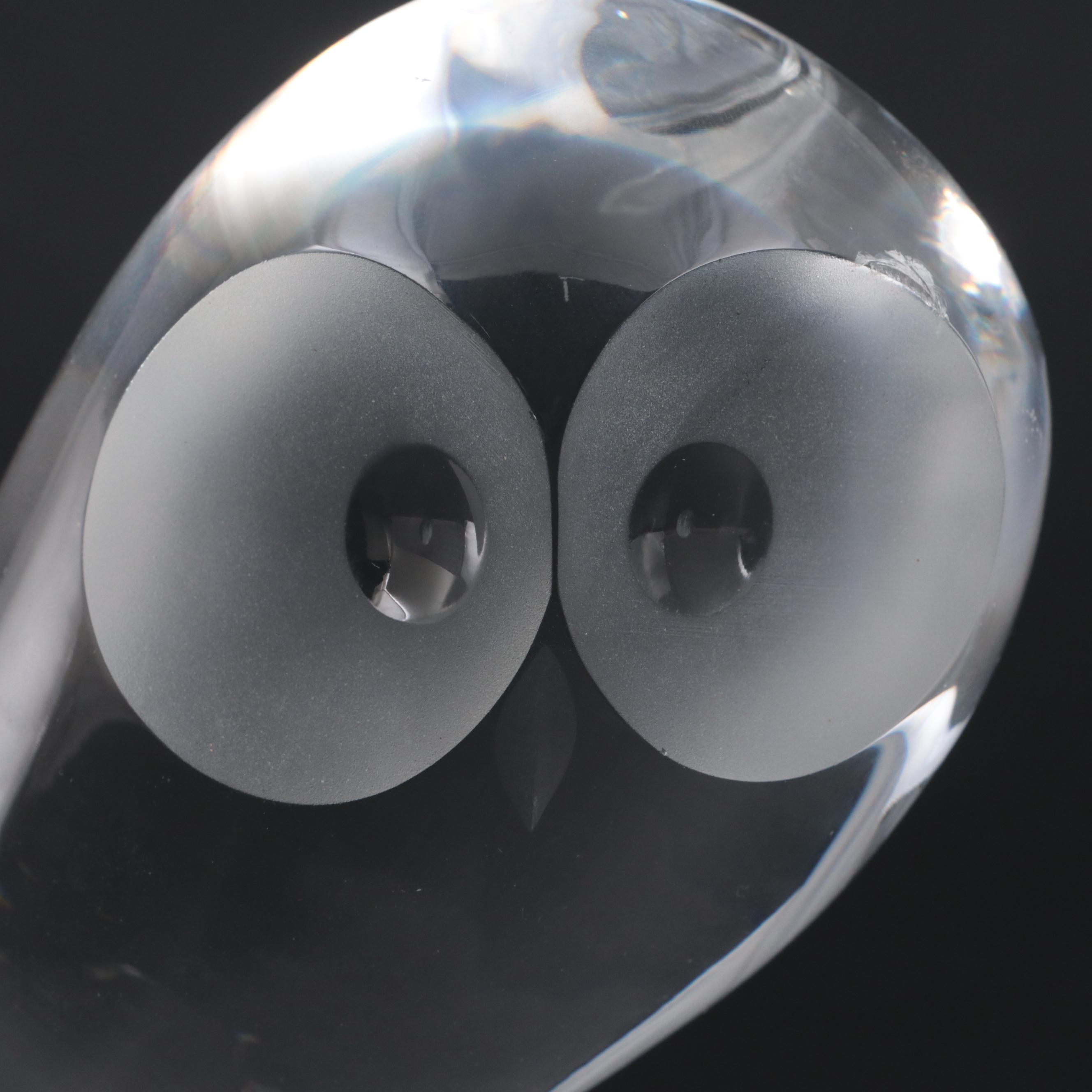 Steuben Art Glass "Owl" Figurine Designed by Donald Pollard, Mid to ...