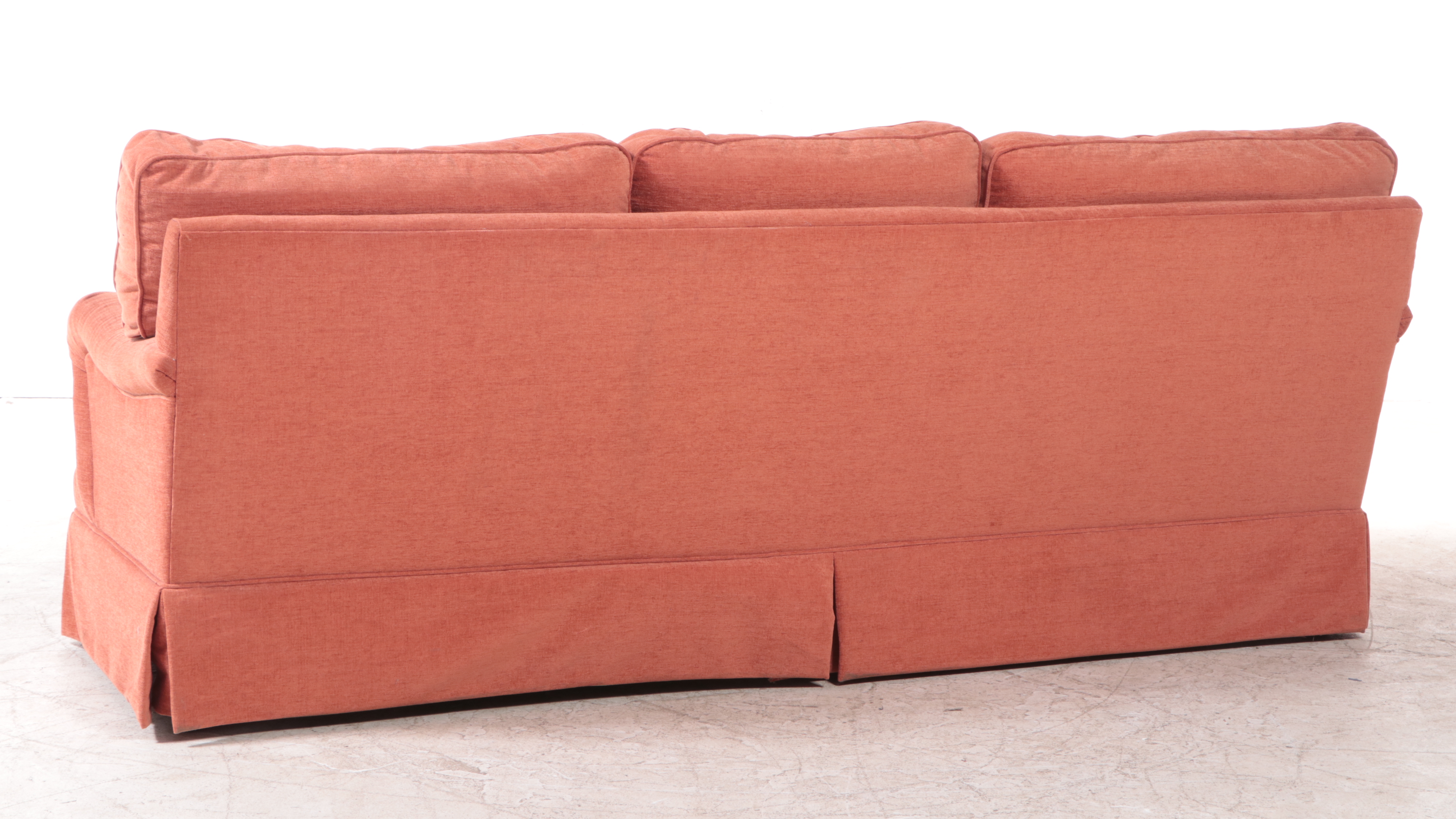 Thomasville Skirted Three-Seat Roll-Arm Sofa | EBTH