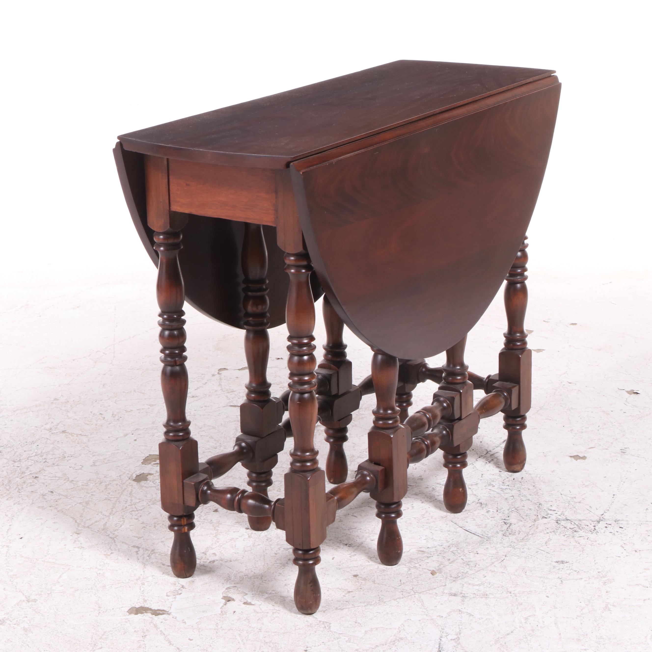 William and Mary Style Cherrywood Gate-Leg Table | EBTH