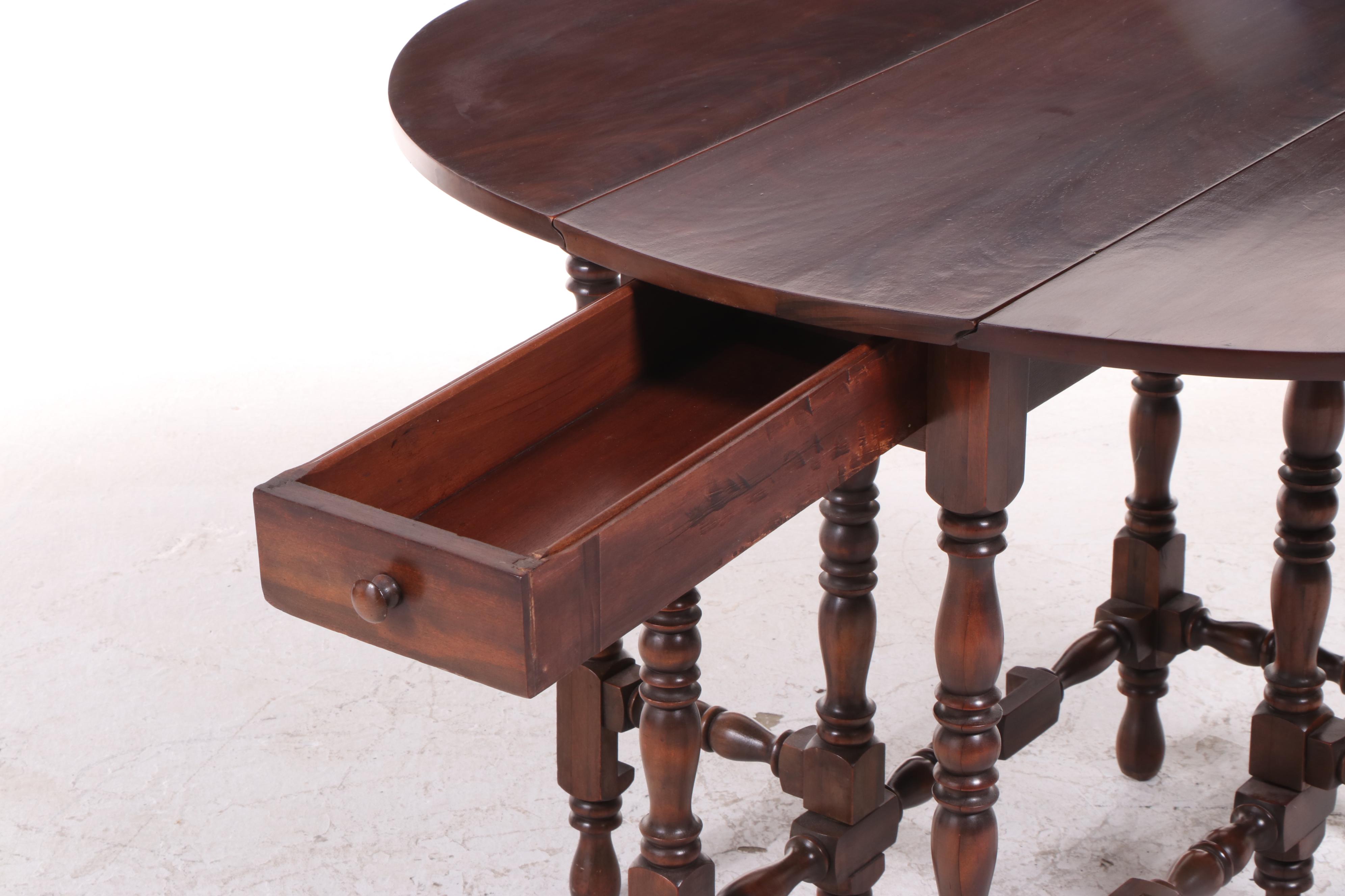 William and Mary Style Cherrywood Gate-Leg Table | EBTH