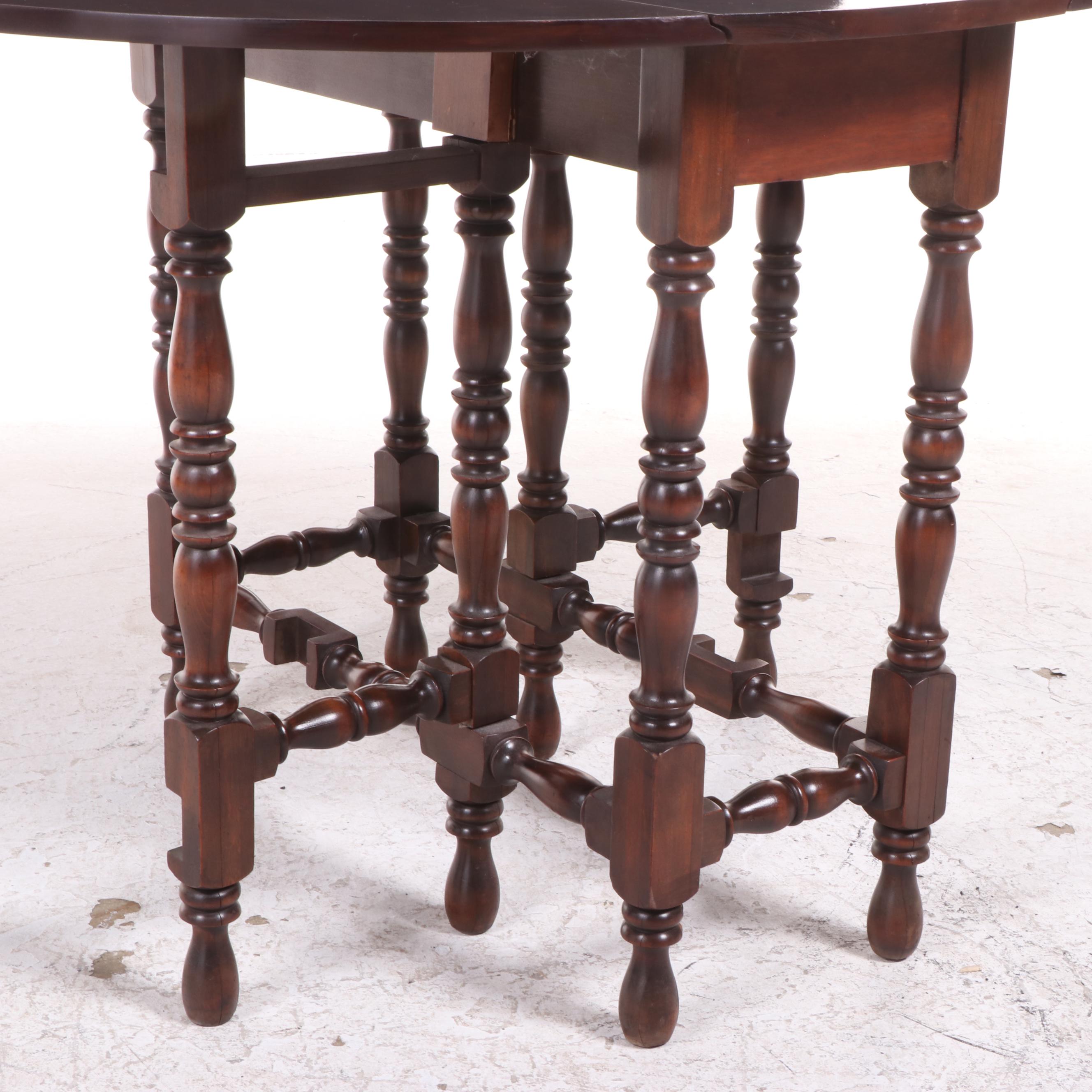 William and Mary Style Cherrywood Gate-Leg Table | EBTH