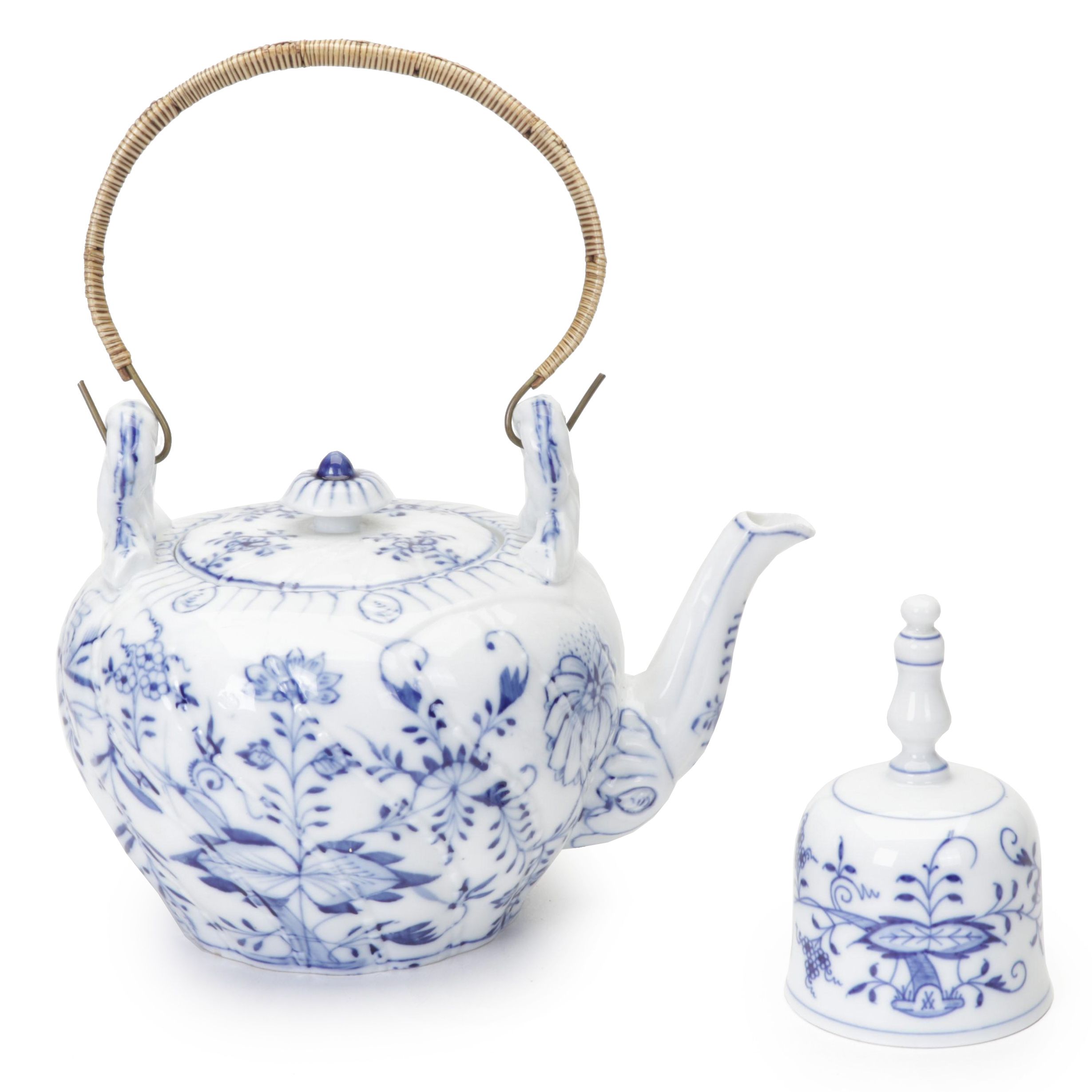 Meissen "Blue Onion" Porcelain Bell with Other Blue and White Teapot | EBTH