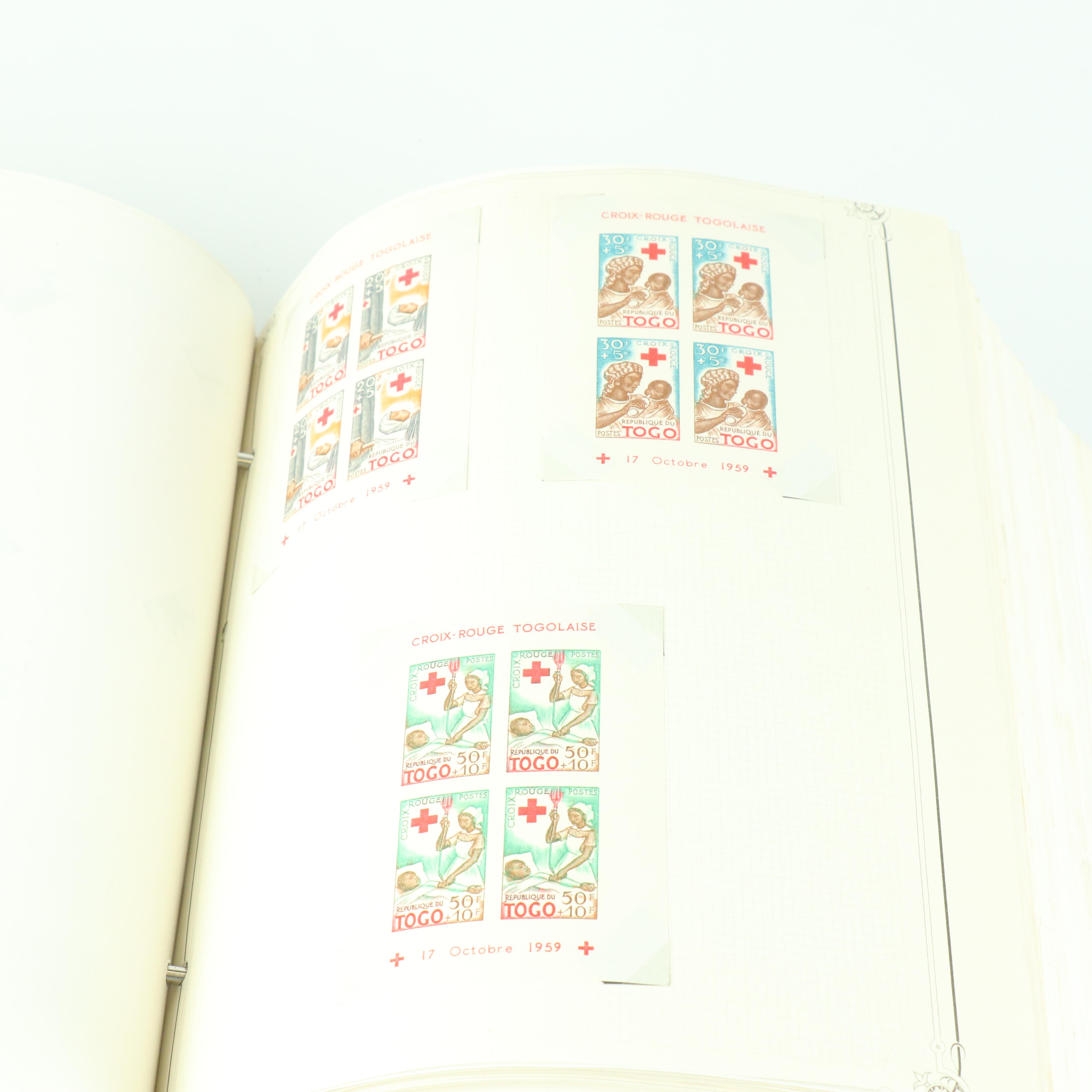 "Supreme Global Stamp Album" Postage Stamp Collection (T) | EBTH