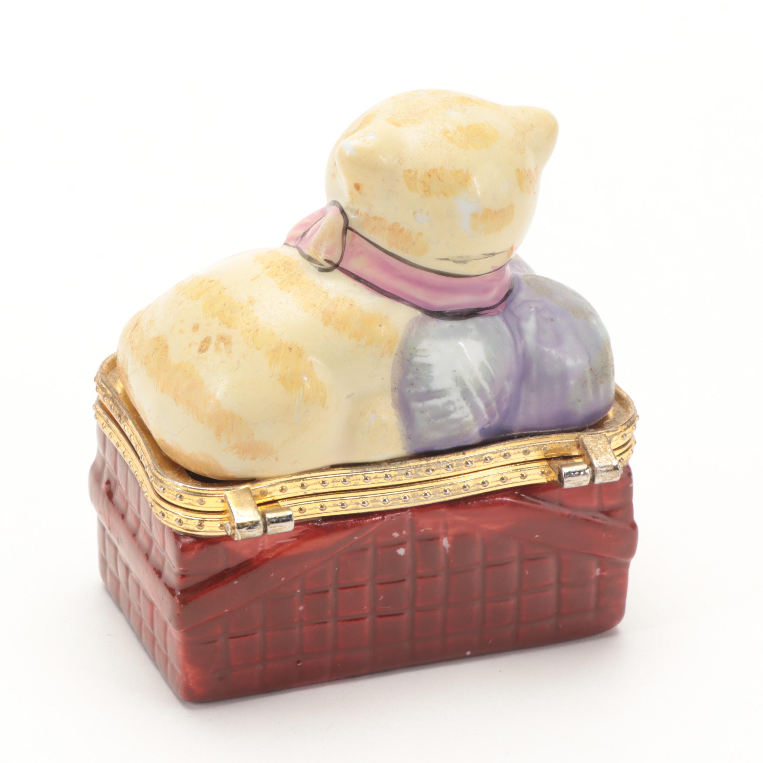 Limoges Style Hinged Porcelain Box | EBTH