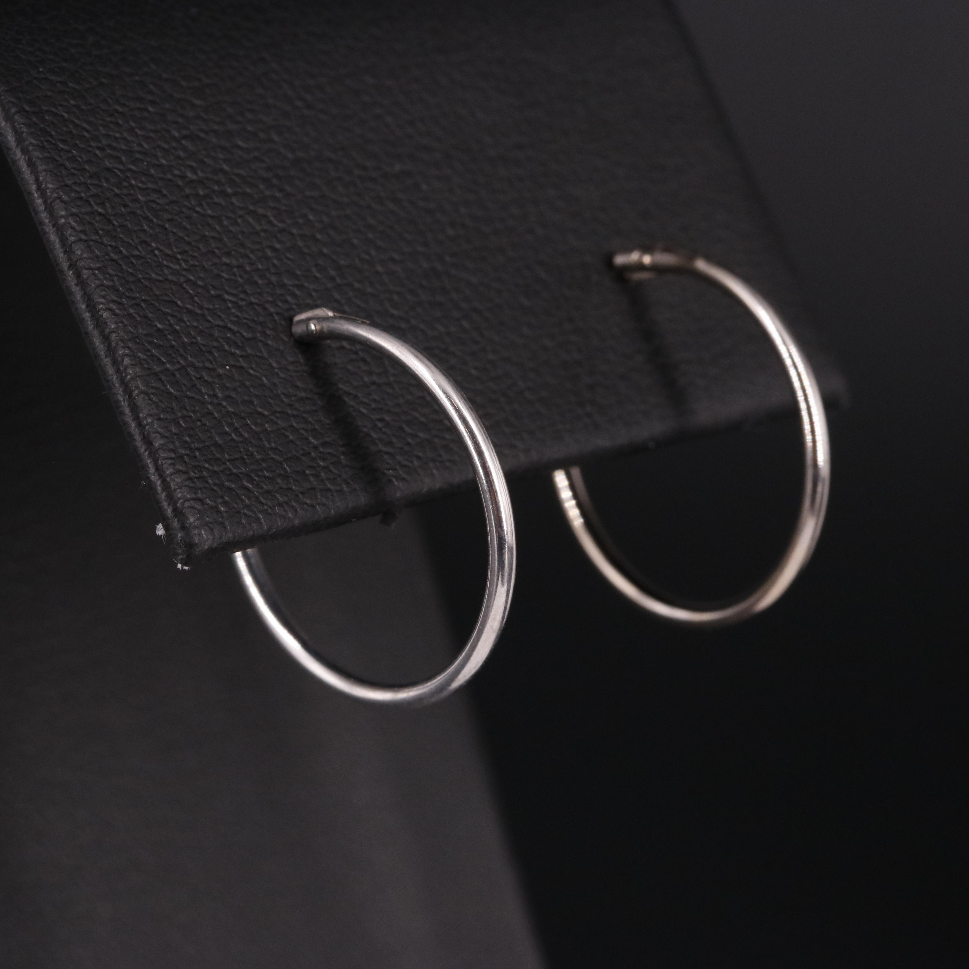14K Latch Back Hoop Earrings | EBTH