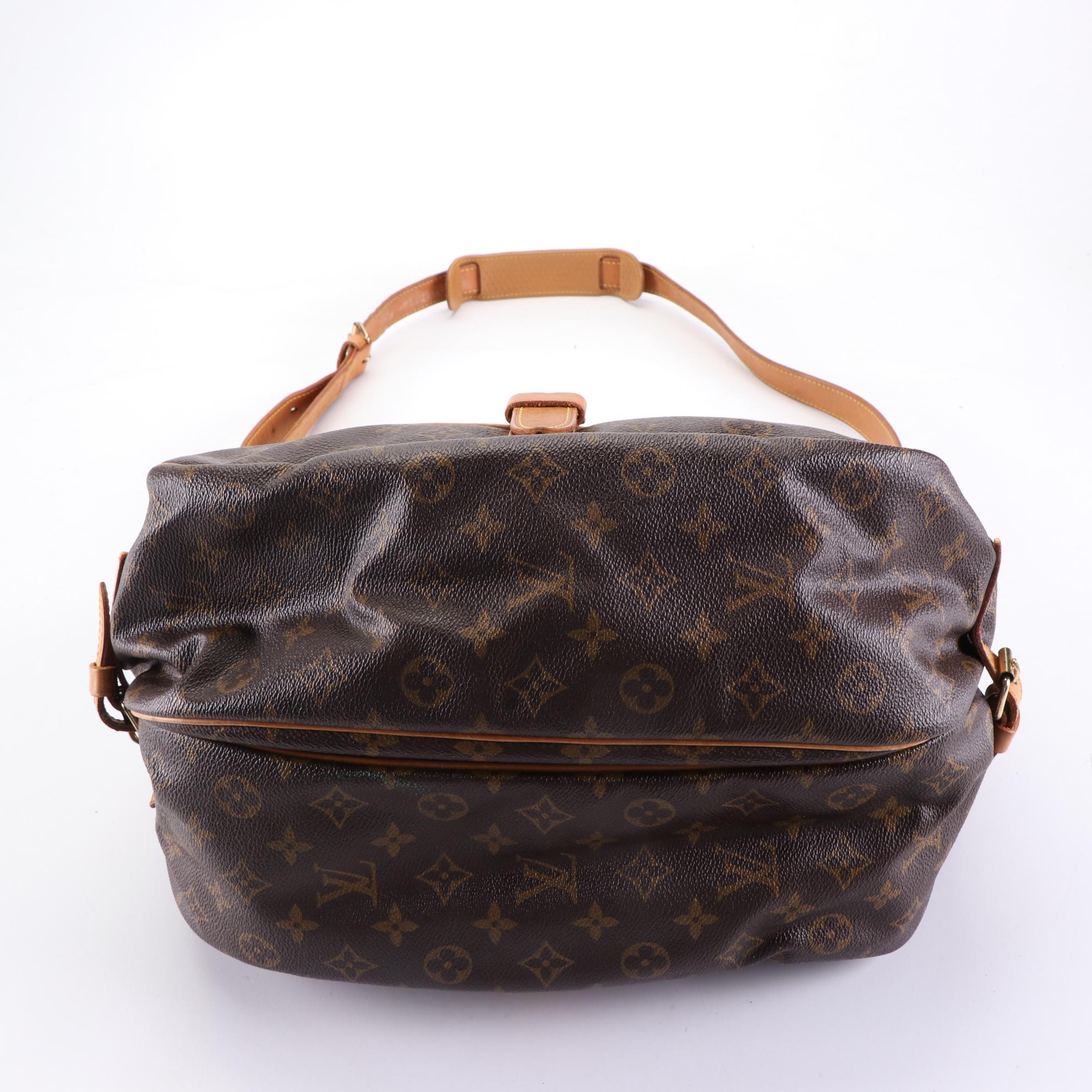 Louis Vuitton Saumur 35 in Monogram Canvas and Vachetta Leather | EBTH