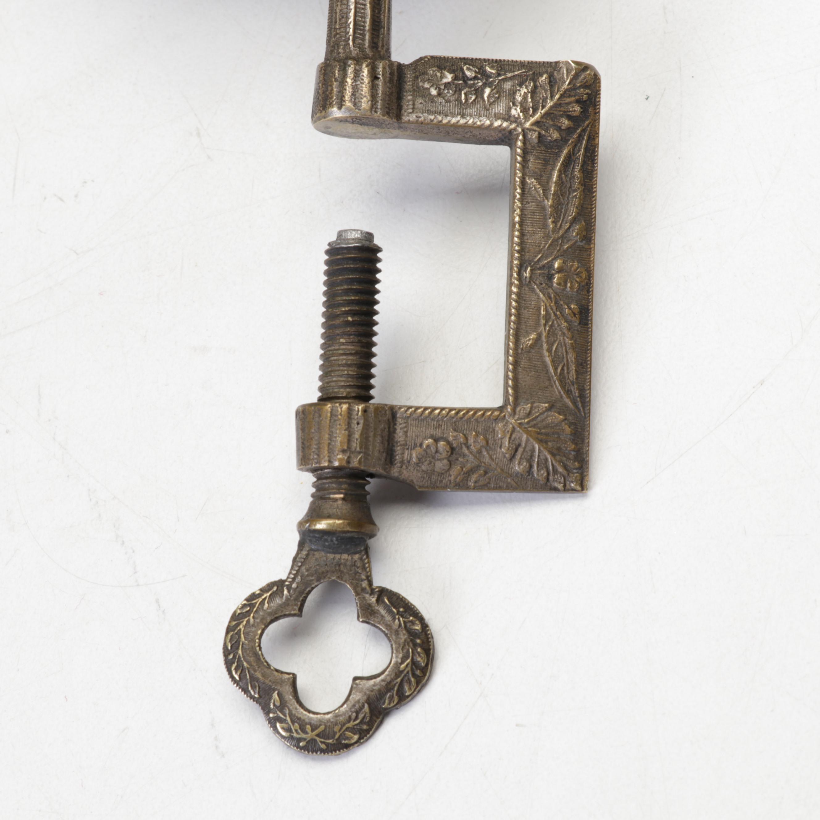 Victorian Brass Sewing Bird Clamp, Mid to Late 19th Century | EBTH