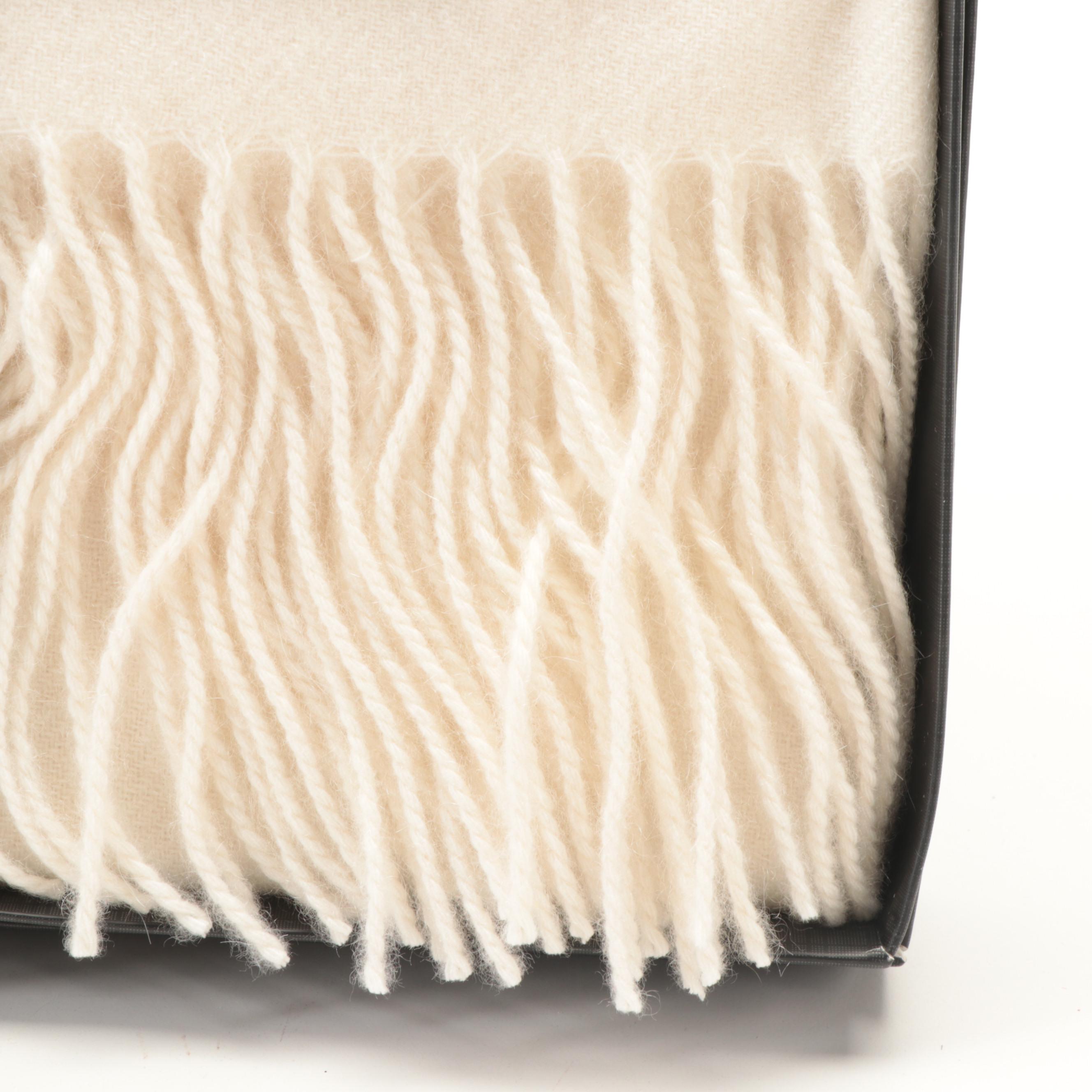 Magaschoni Home Cashmere Throw Blanket in Cream | EBTH